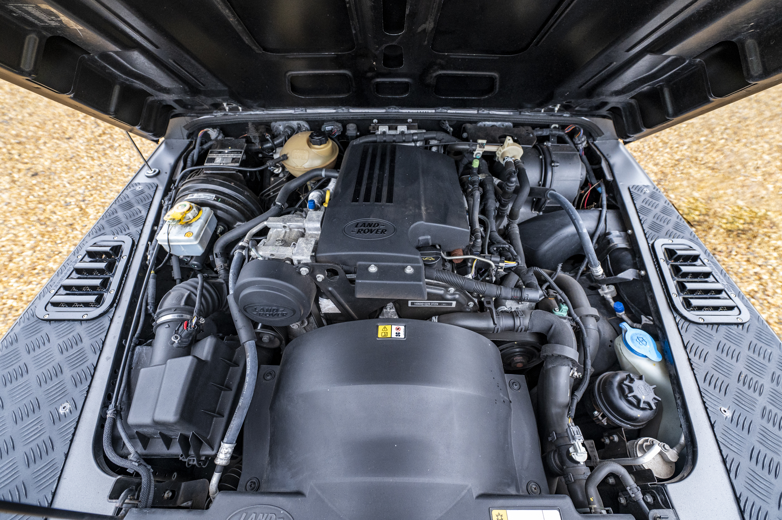 2014 Land Rover Defender 90 XS - SMC Overland for sale by auction in ...