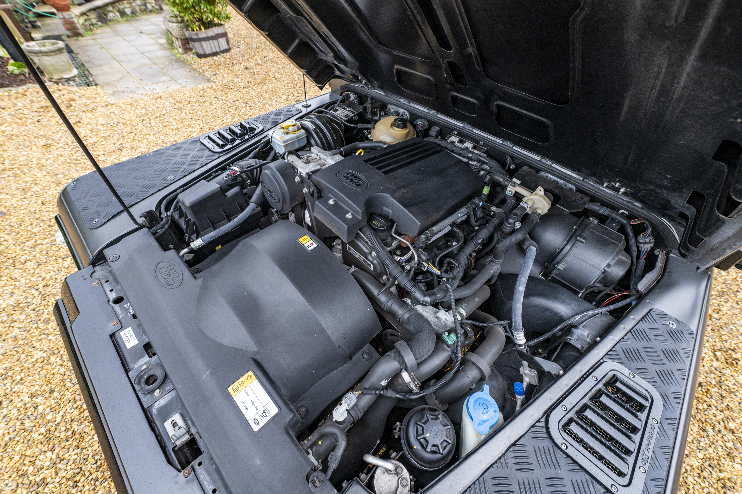 2014 Land Rover Defender 90 XS - SMC Overland for sale by auction in ...