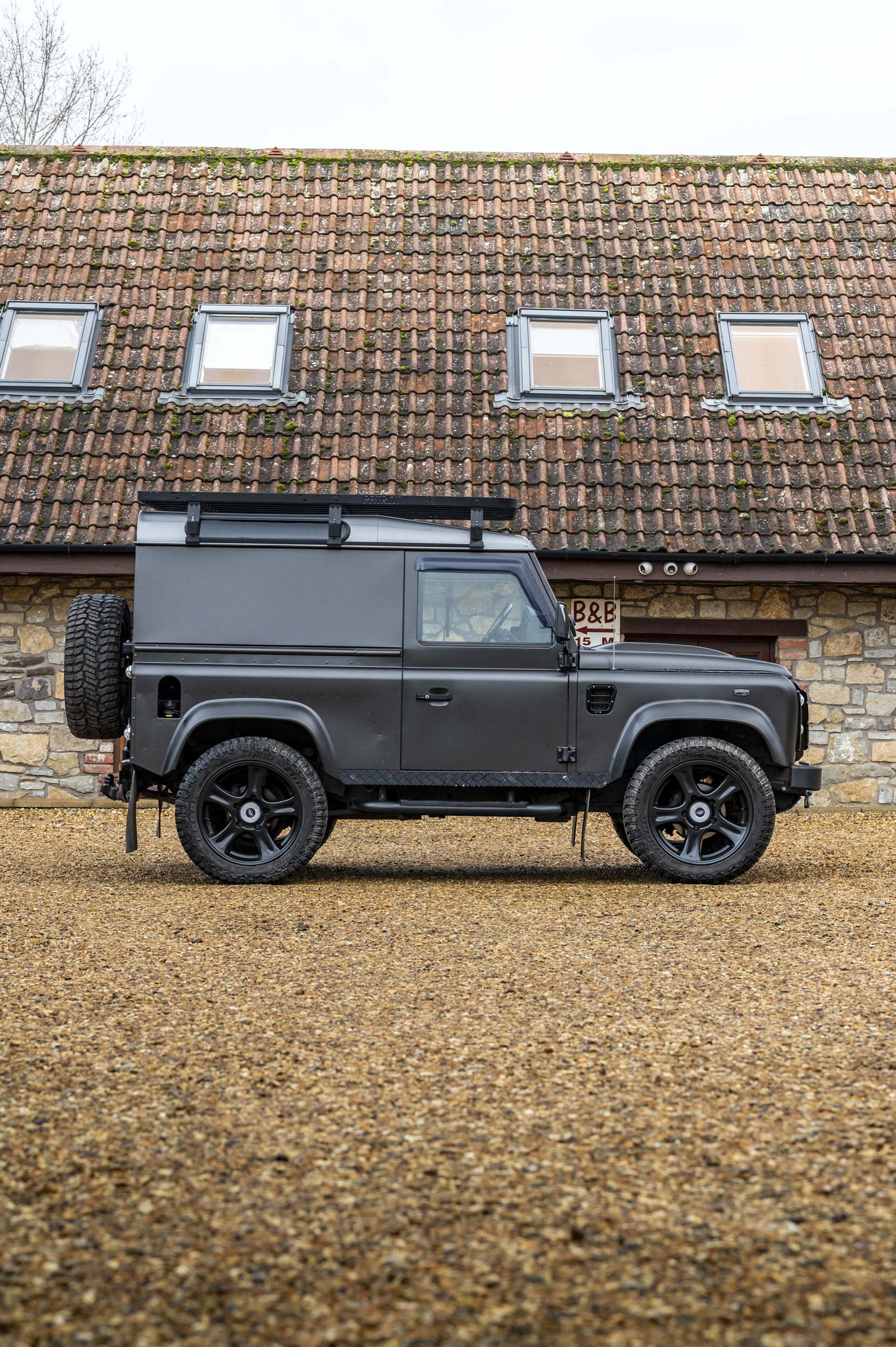 2014 Land Rover Defender 90 XS - SMC Overland for sale by auction in ...