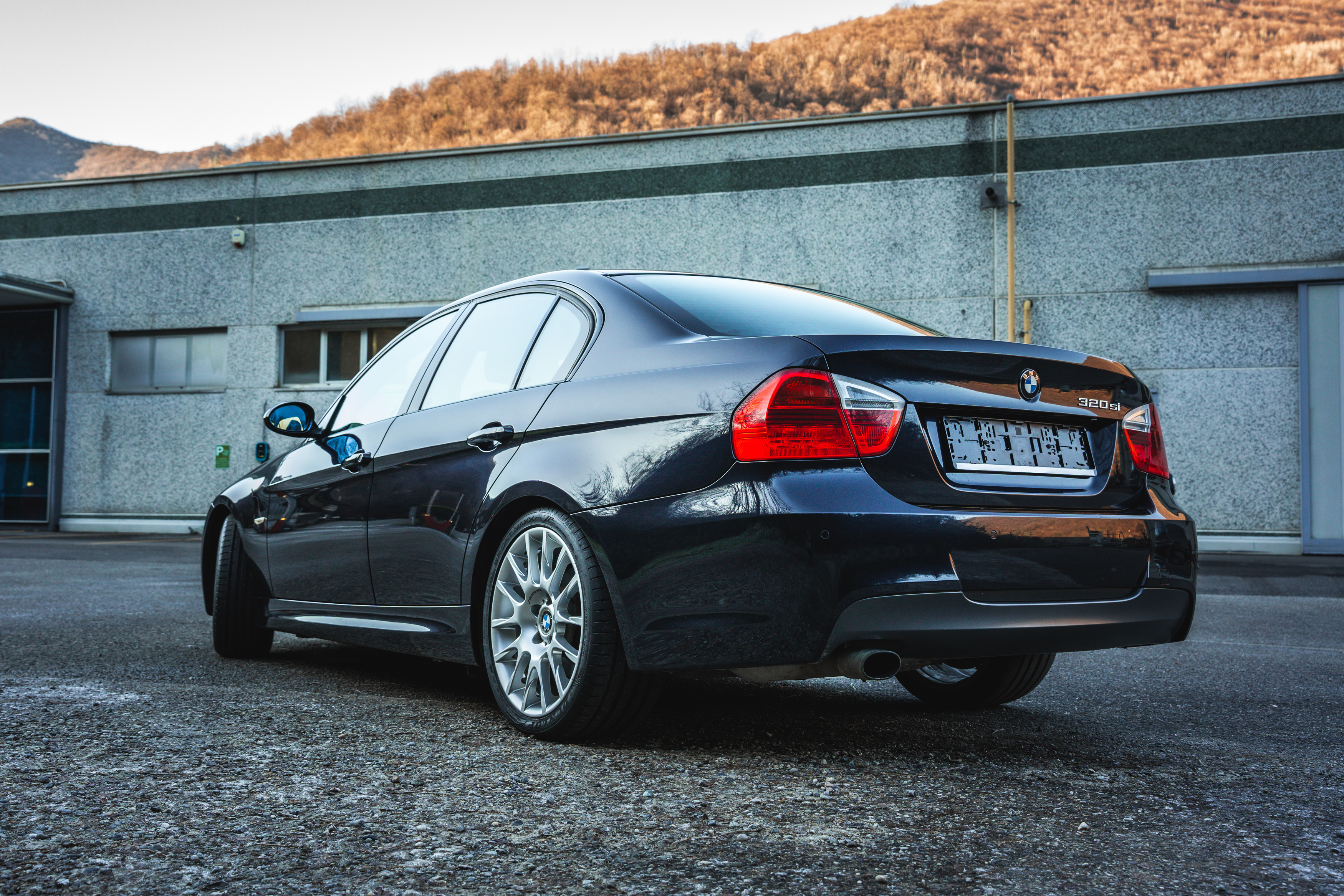 2006 BMW (E90) 320si for sale by auction in Lumezzane, Brescia, Italy