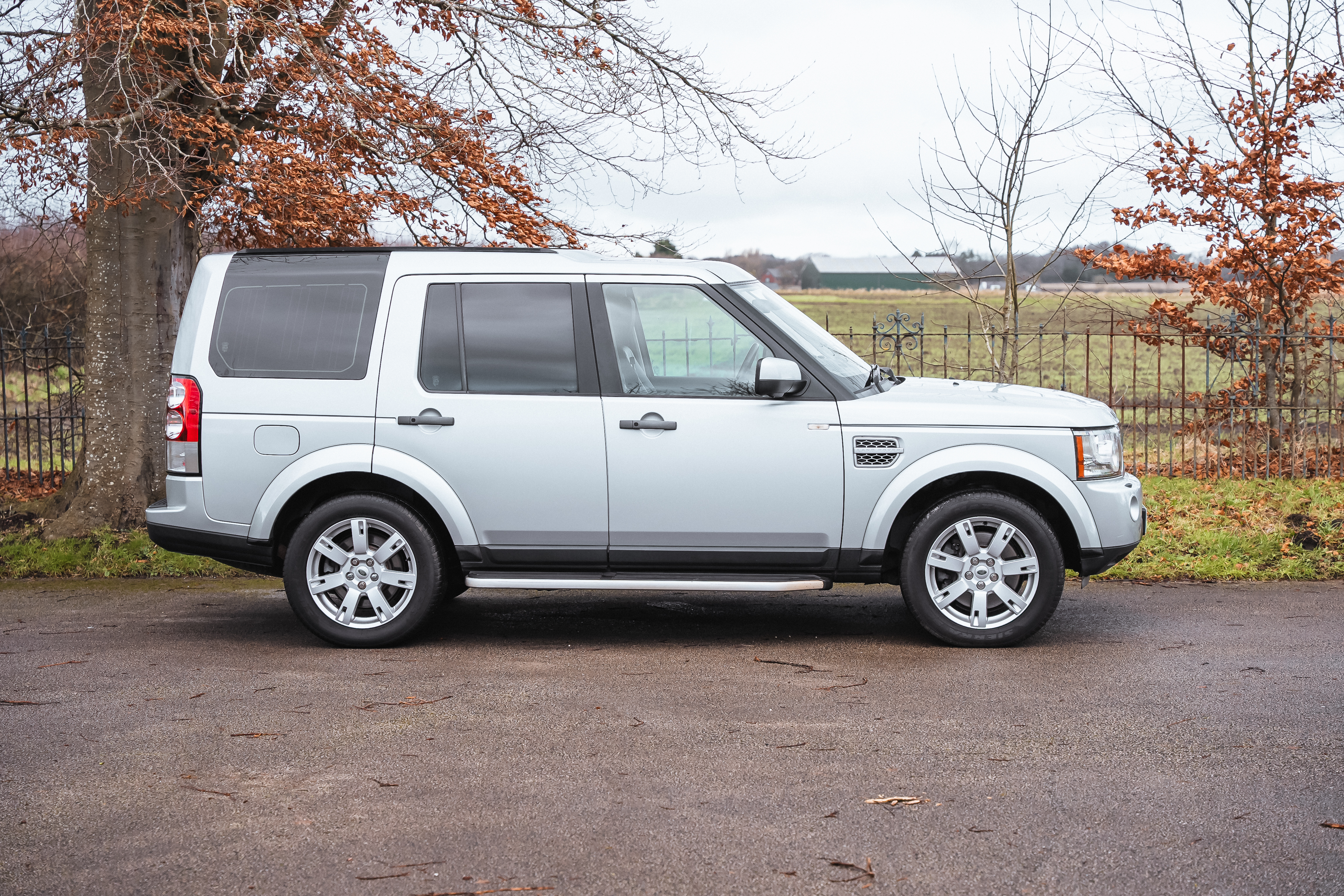 2011 Land Rover Discovery 4 5.0L V8 - VAT Q for sale by auction in West ...