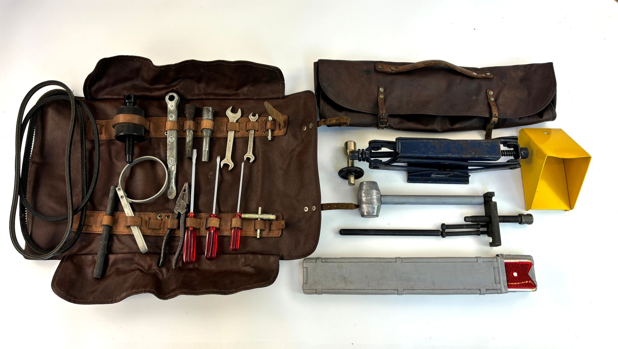 Ferrari 330 GTC / GTS tool kit for sale by auction in Hove, East Sussex ...