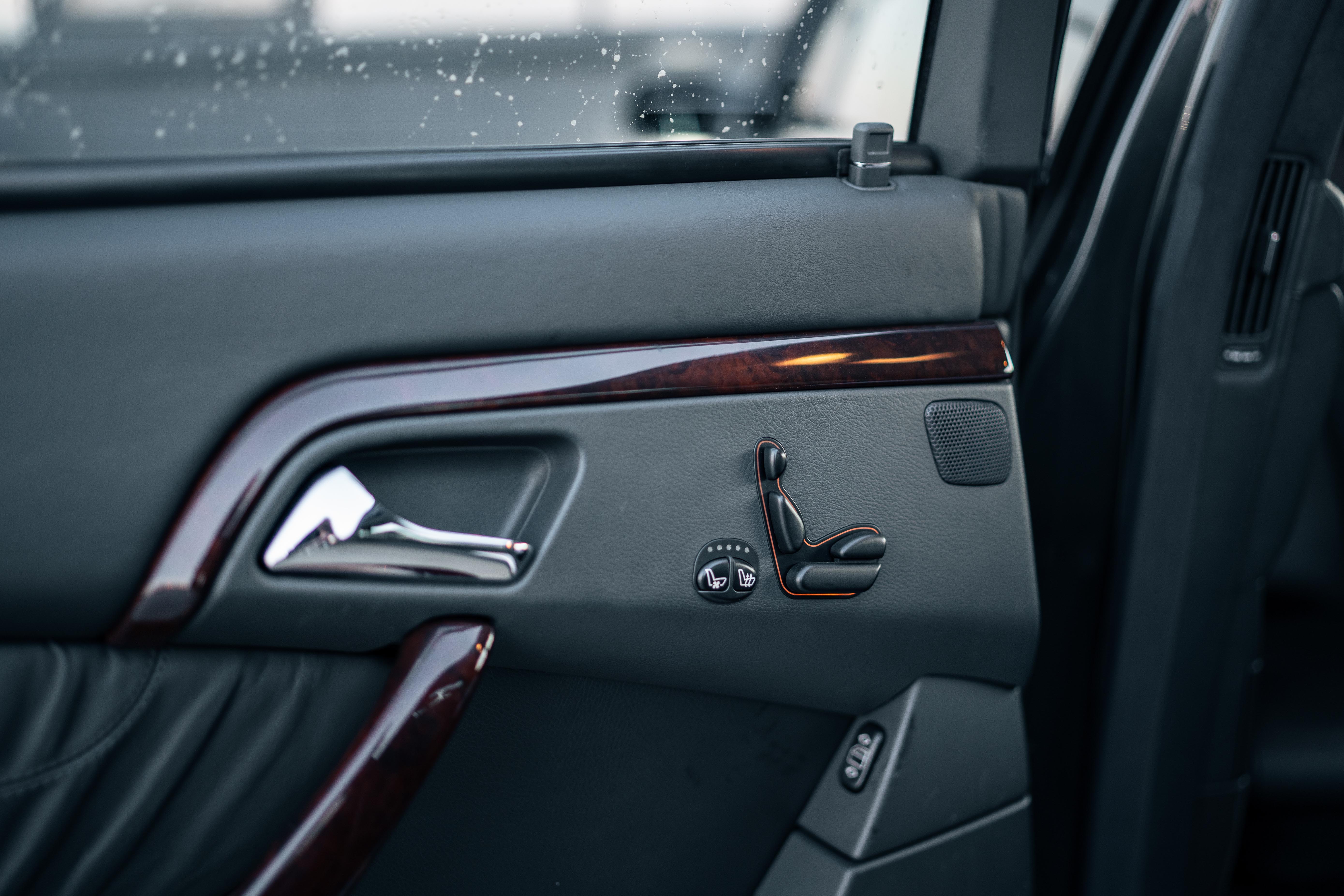 2002 Mercedes-Benz (W220) S500 Pullman Limousine for sale by auction in ...