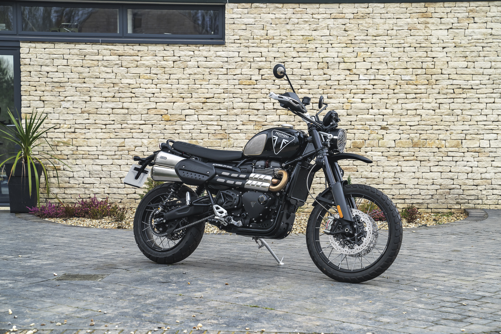 2020 Triumph Scrambler 1200 'Bond Edition' for sale by auction in ...