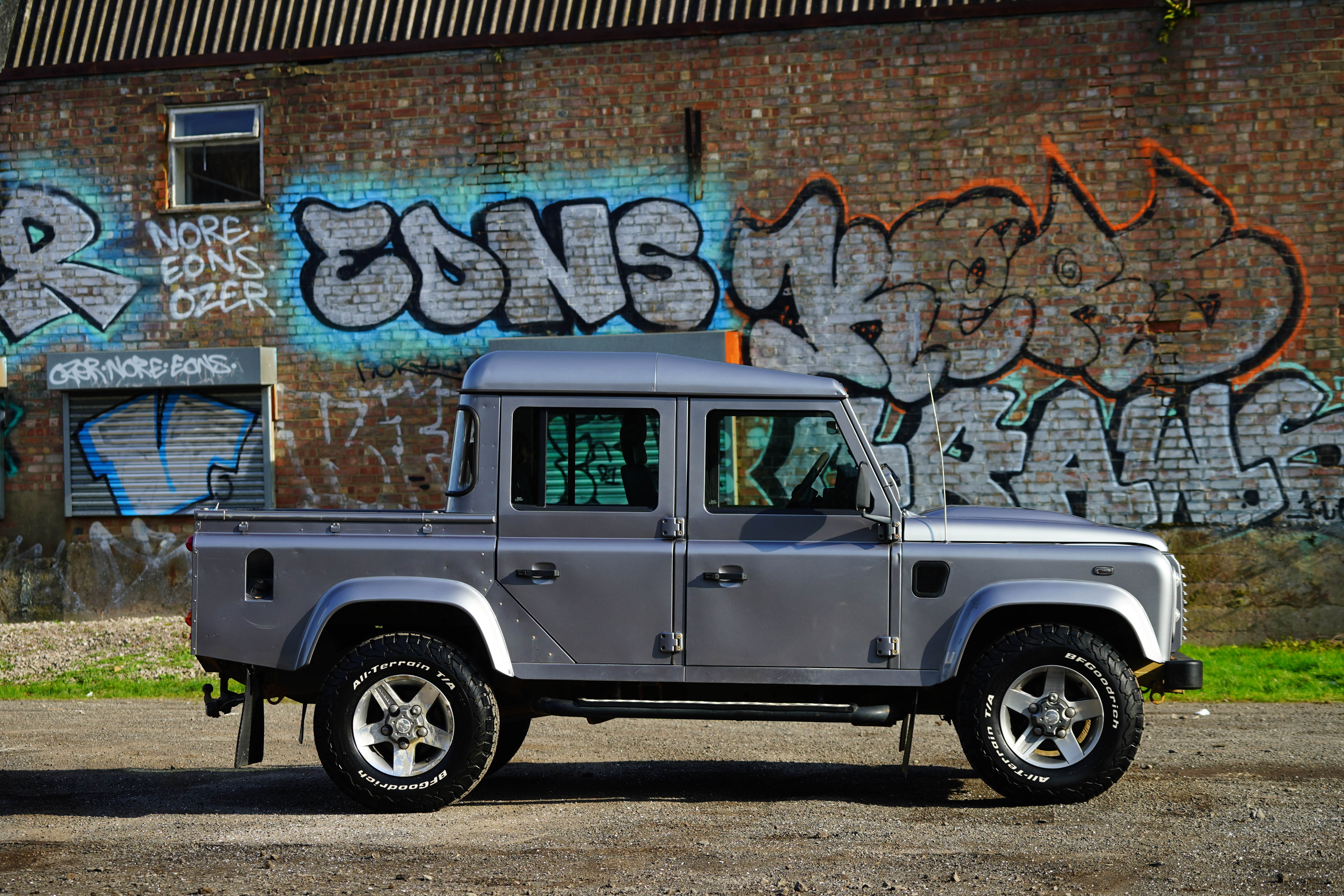 2013 Land Rover Defender 110 XS Double Cab Pick Up for sale by auction ...