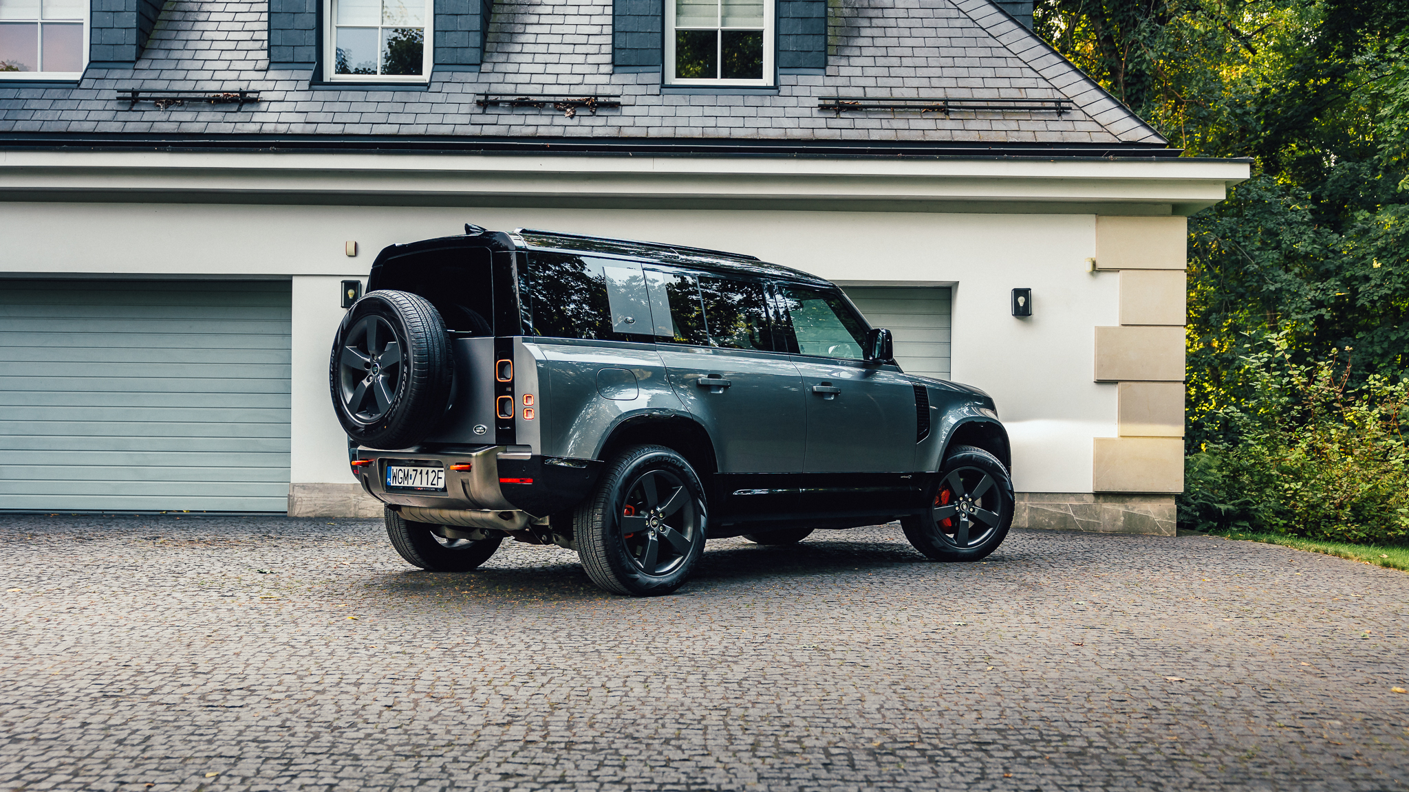 2021 Land Rover Defender 110 X P400e for sale by auction in Warsaw, Poland