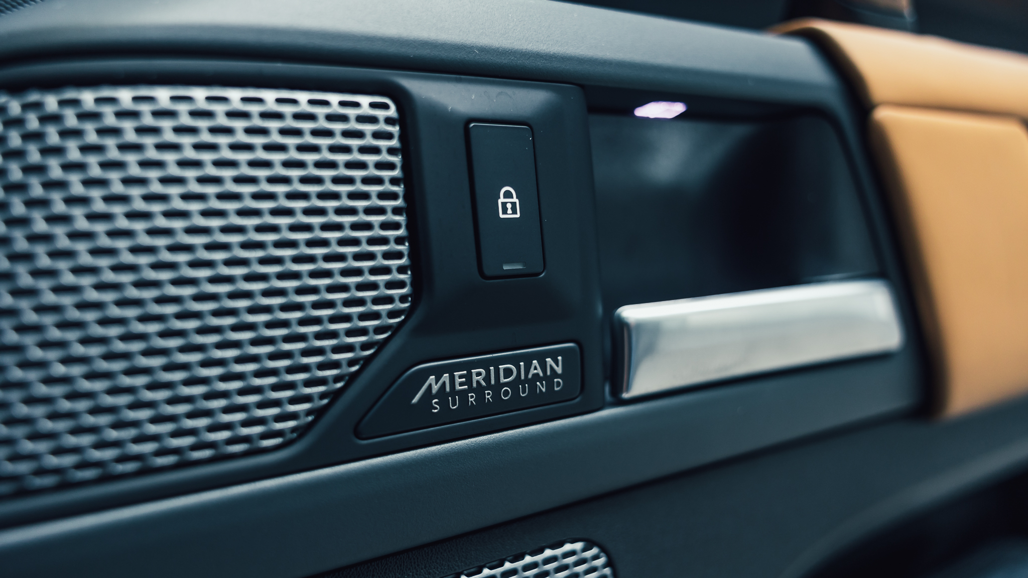 2021 Land Rover Defender 110 X P400e for sale by auction in Warsaw, Poland