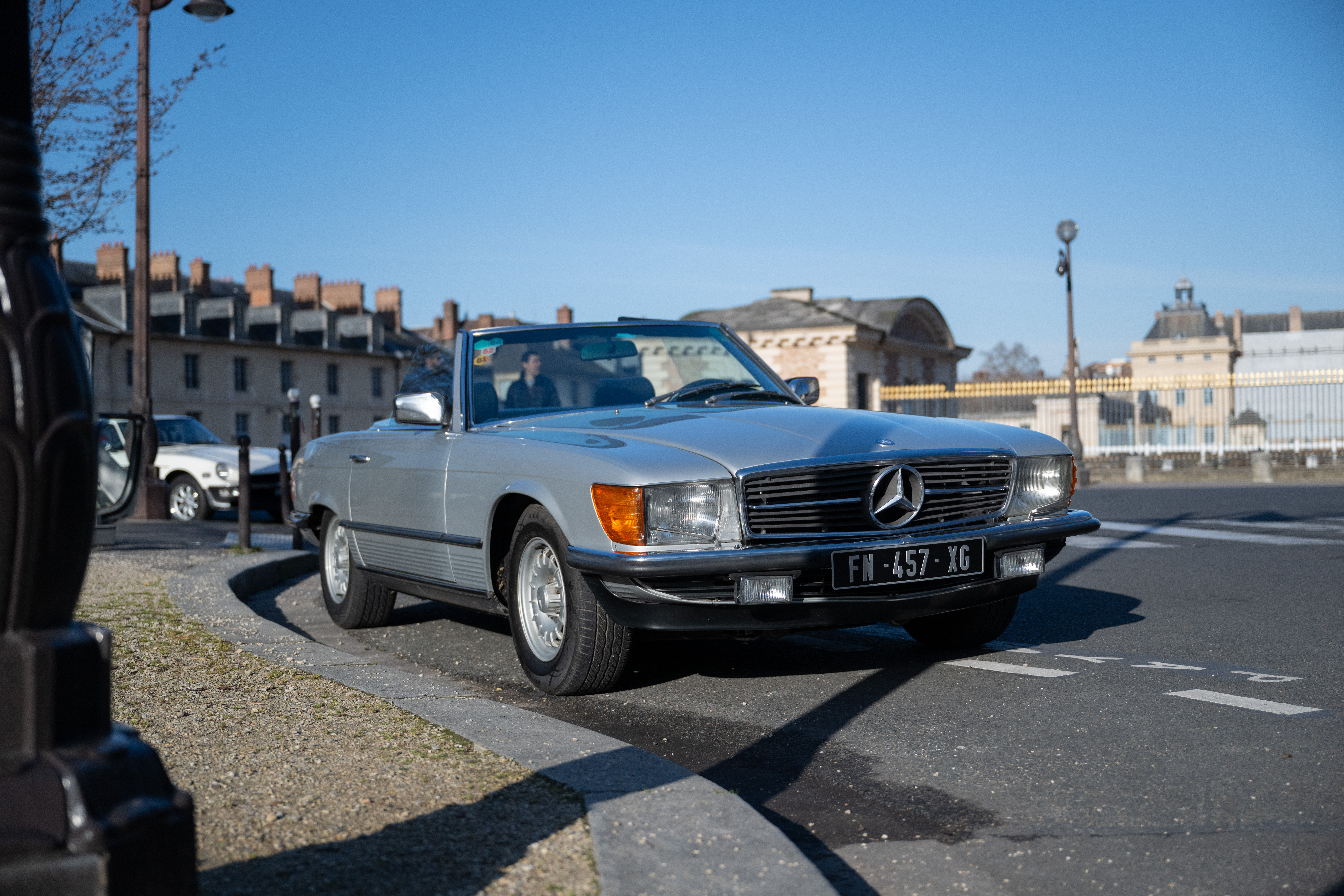 1981 Mercedes-Benz (R107) 500 SL for sale by auction in Maudetour En ...
