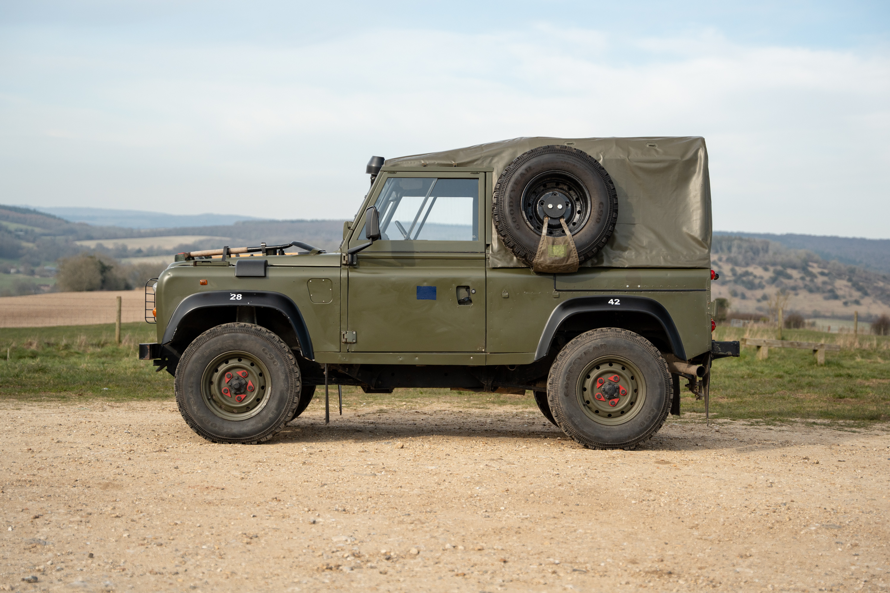 1997 Land Rover Defender 90 Wolf for sale by auction in West Sussex ...