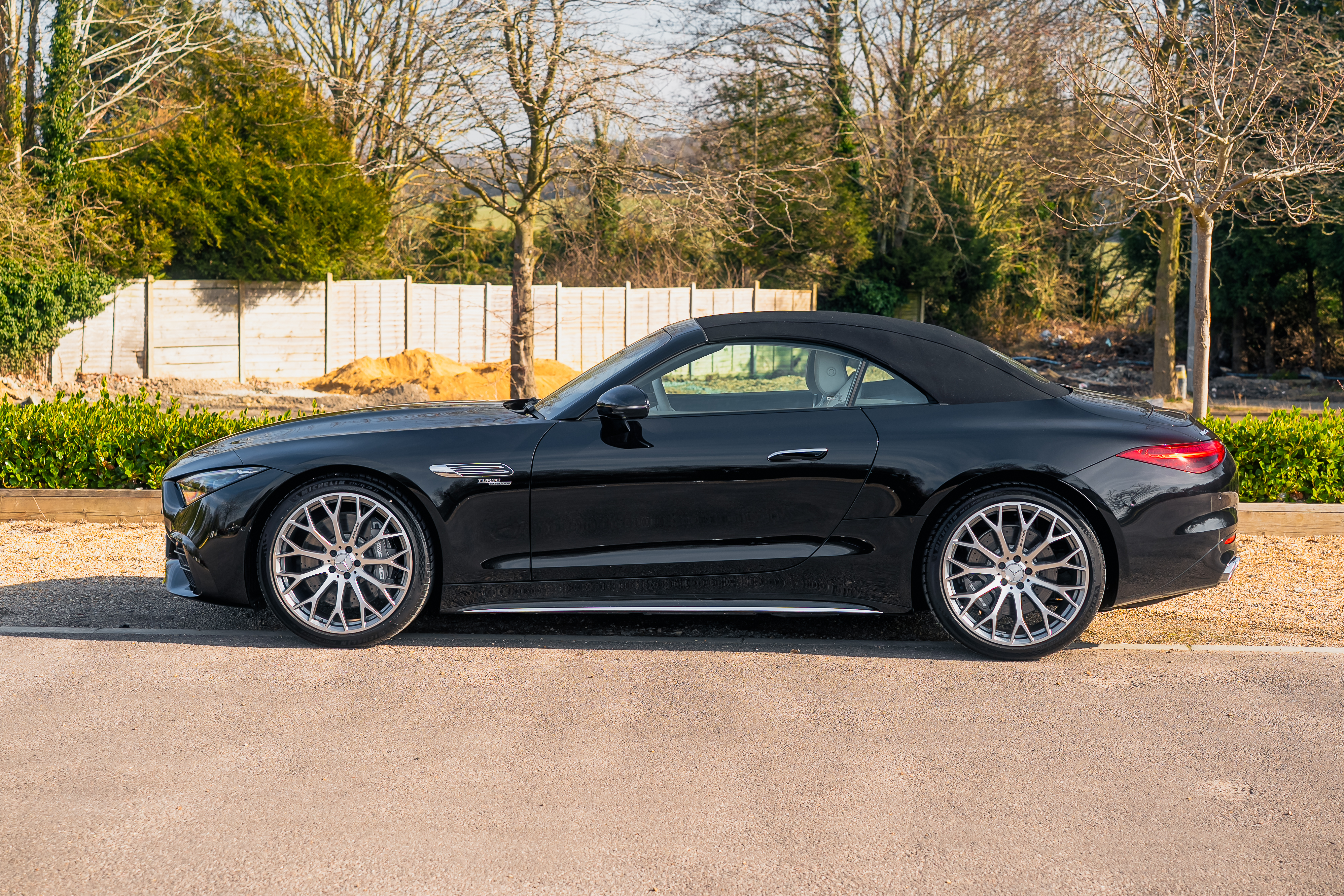 2023 Mercedes-AMG (R232) SL43 - 698 Miles for sale by auction in Sidcup ...