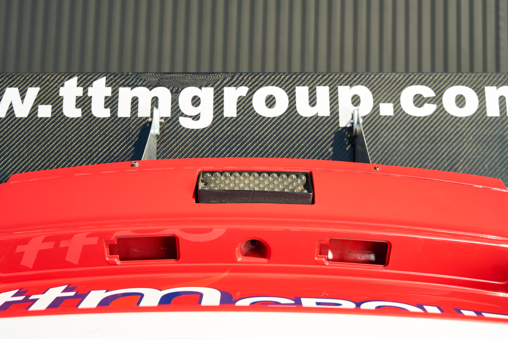 2004 Holden VY Commodore V8 Supercar for sale by auction in Dandenong ...