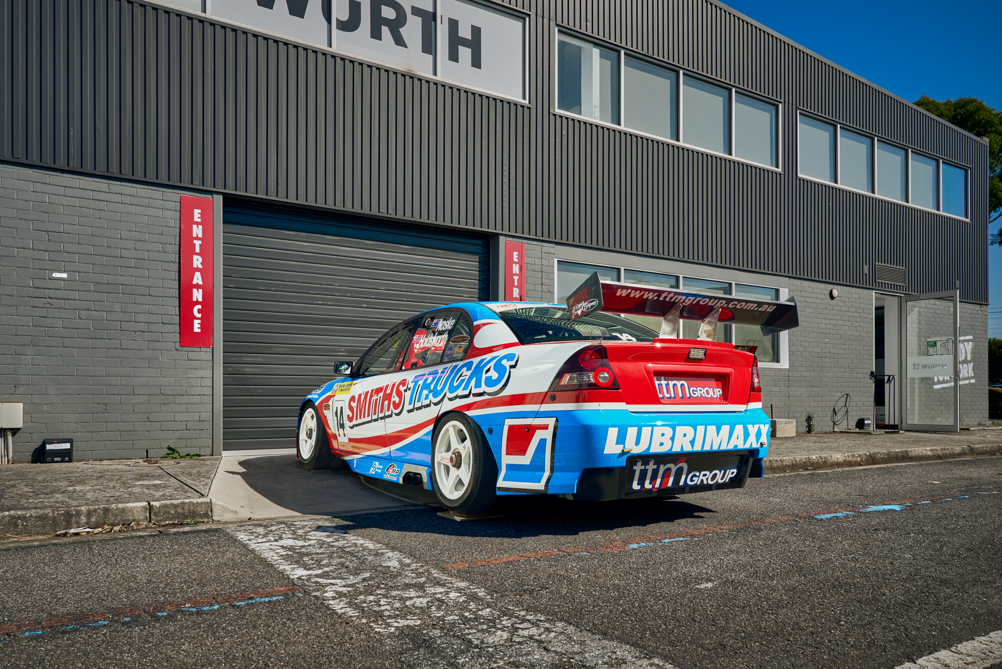 2004 Holden VY Commodore V8 Supercar for sale by auction in Dandenong ...