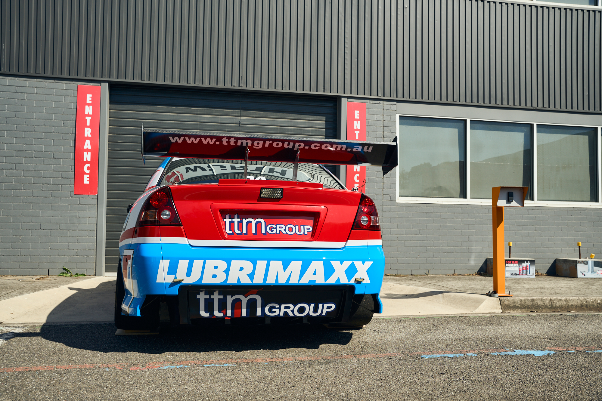 2004 Holden VY Commodore V8 Supercar for sale by auction in Dandenong ...