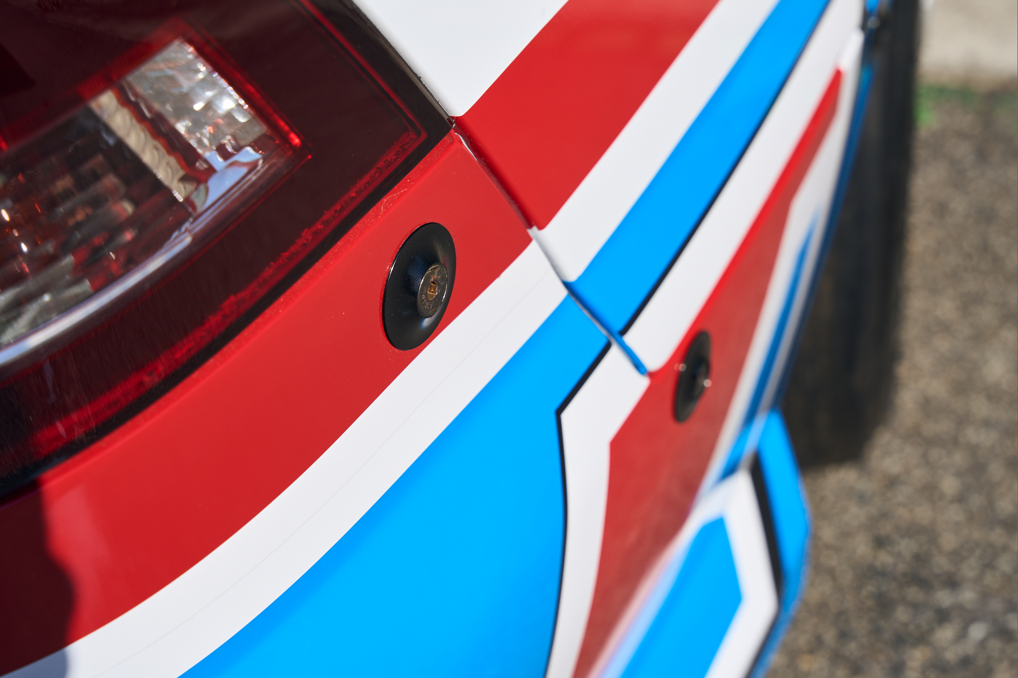 2004 Holden VY Commodore V8 Supercar for sale by auction in Dandenong ...