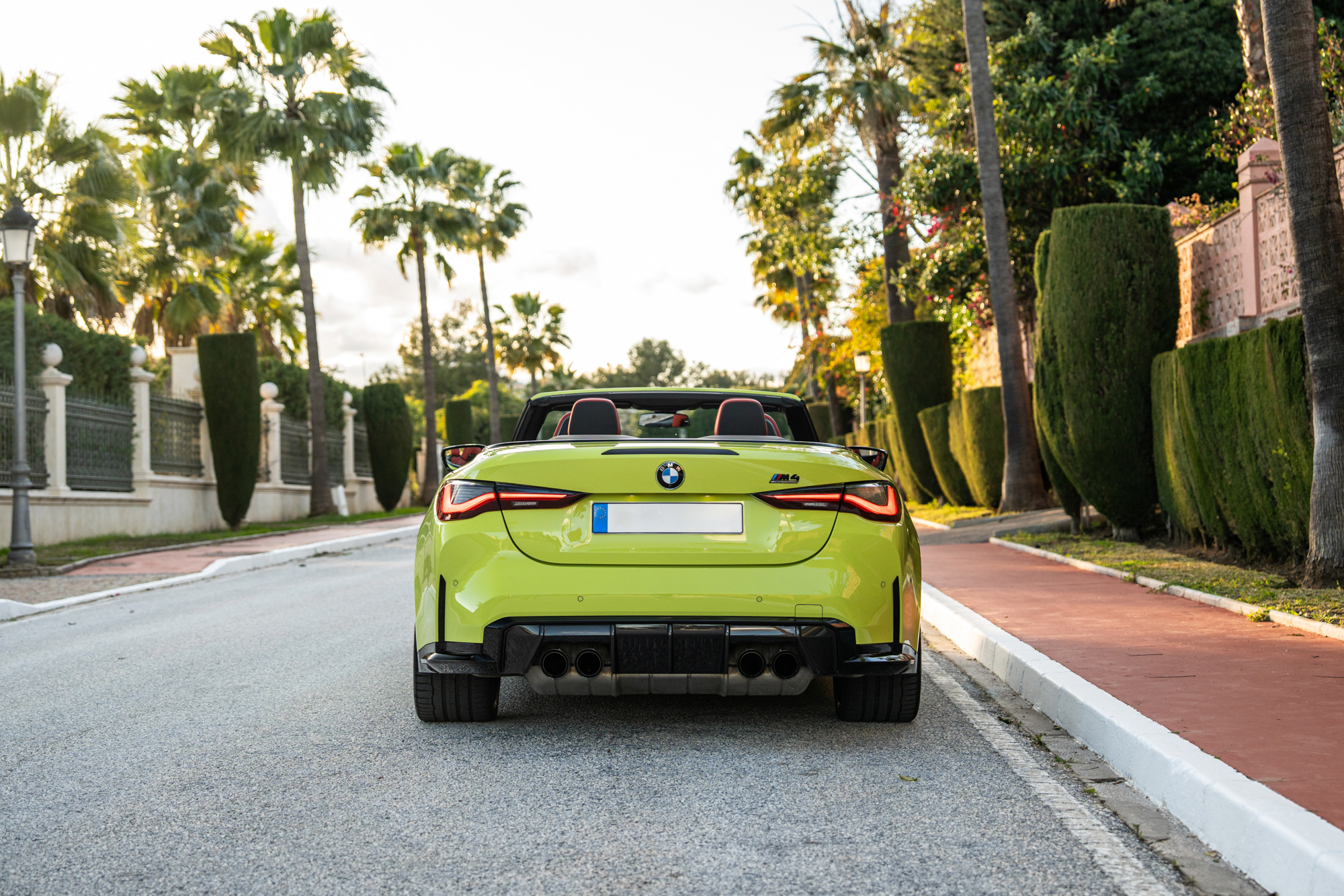 2022 BMW (G83) M4 Competition Convertible for sale by auction in ...