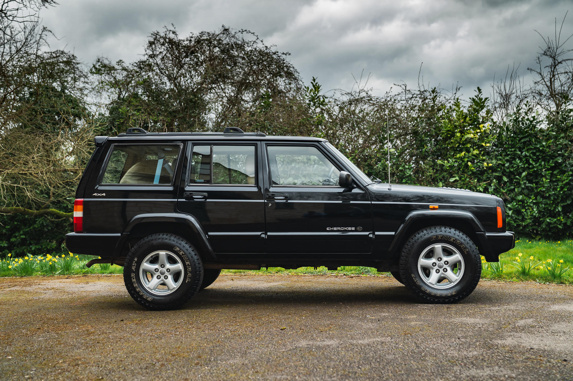 1999 Jeep Cherokee - Orvis Edition for sale by auction in Gloucester ...
