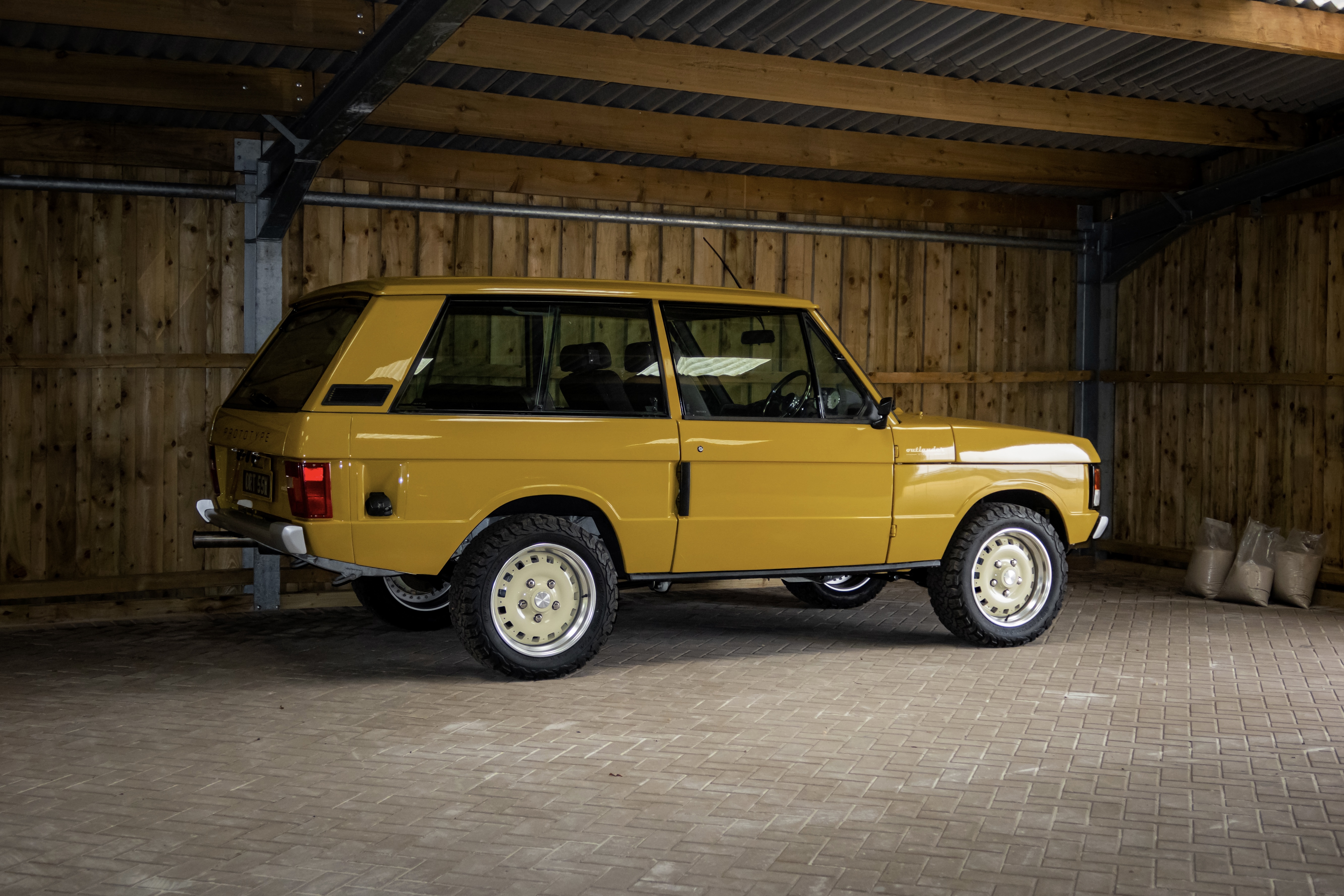 1980 Range Rover Classic 2 Door 'Outlander' for sale by auction in ...
