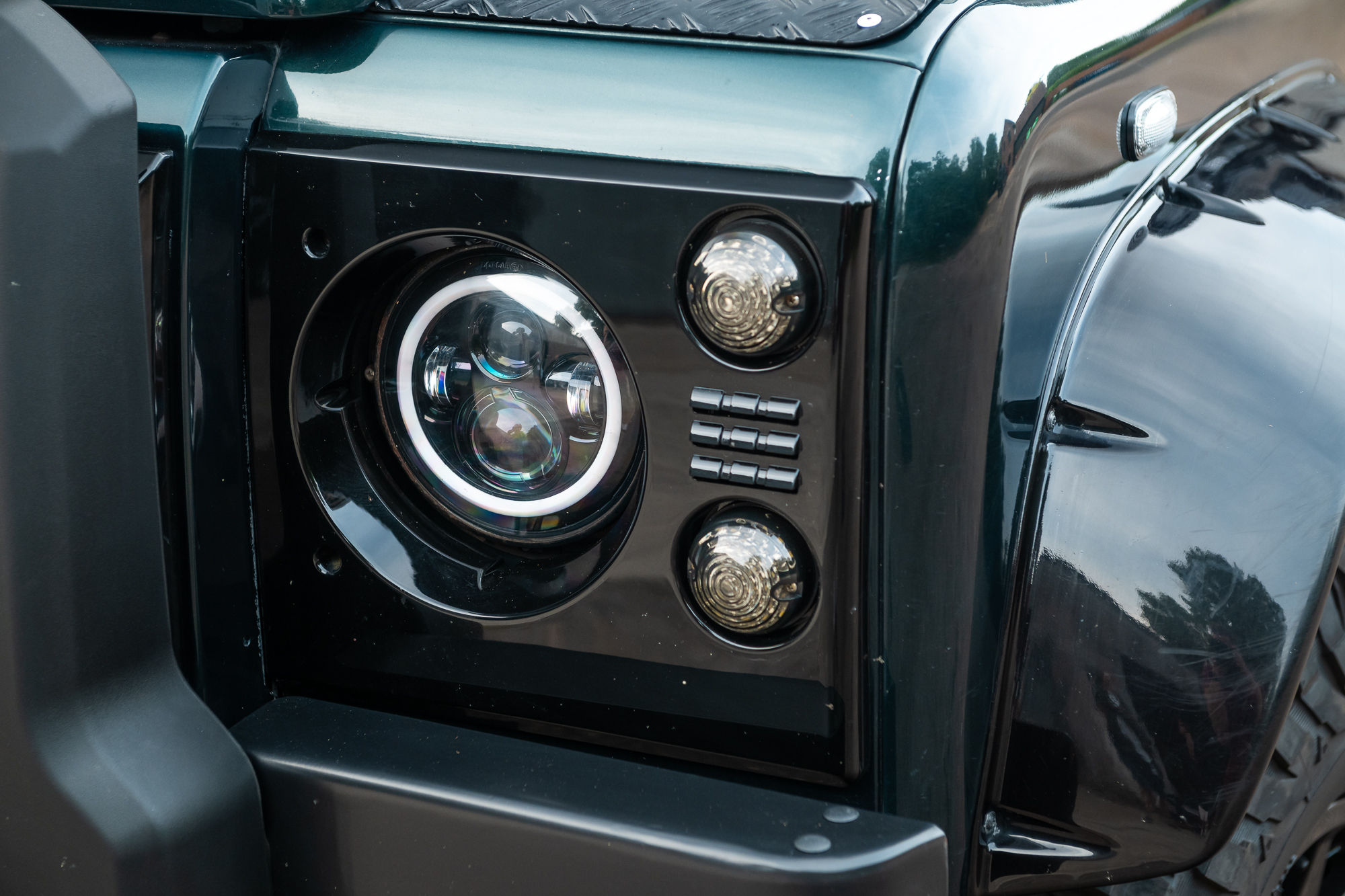 2015 Land Rover Defender 110 XS Double Cab Pick Up for sale by auction ...