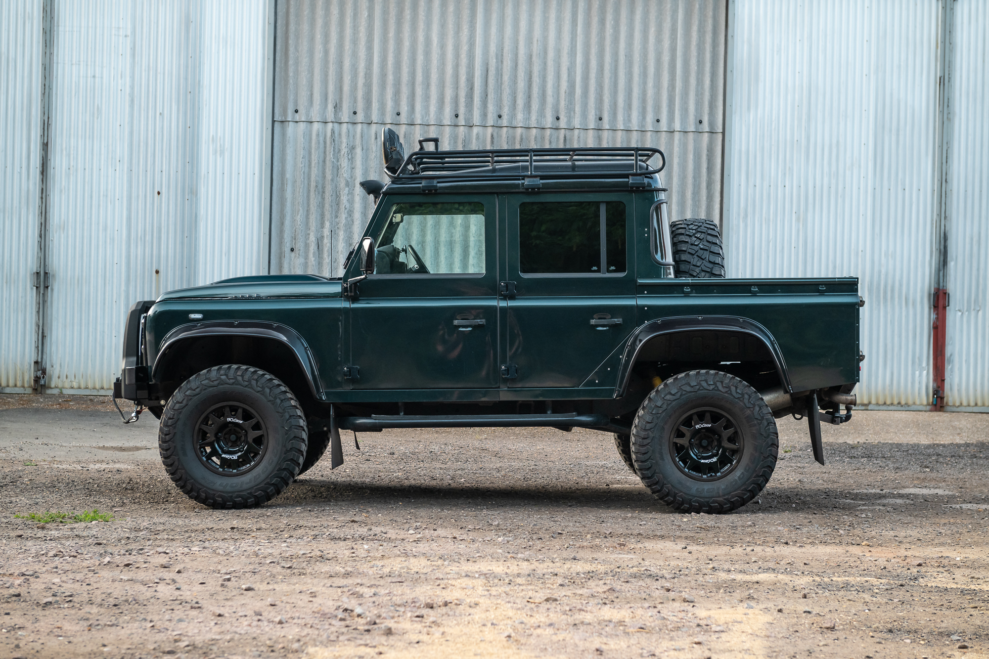2015 Land Rover Defender 110 XS Double Cab Pick Up for sale by auction ...