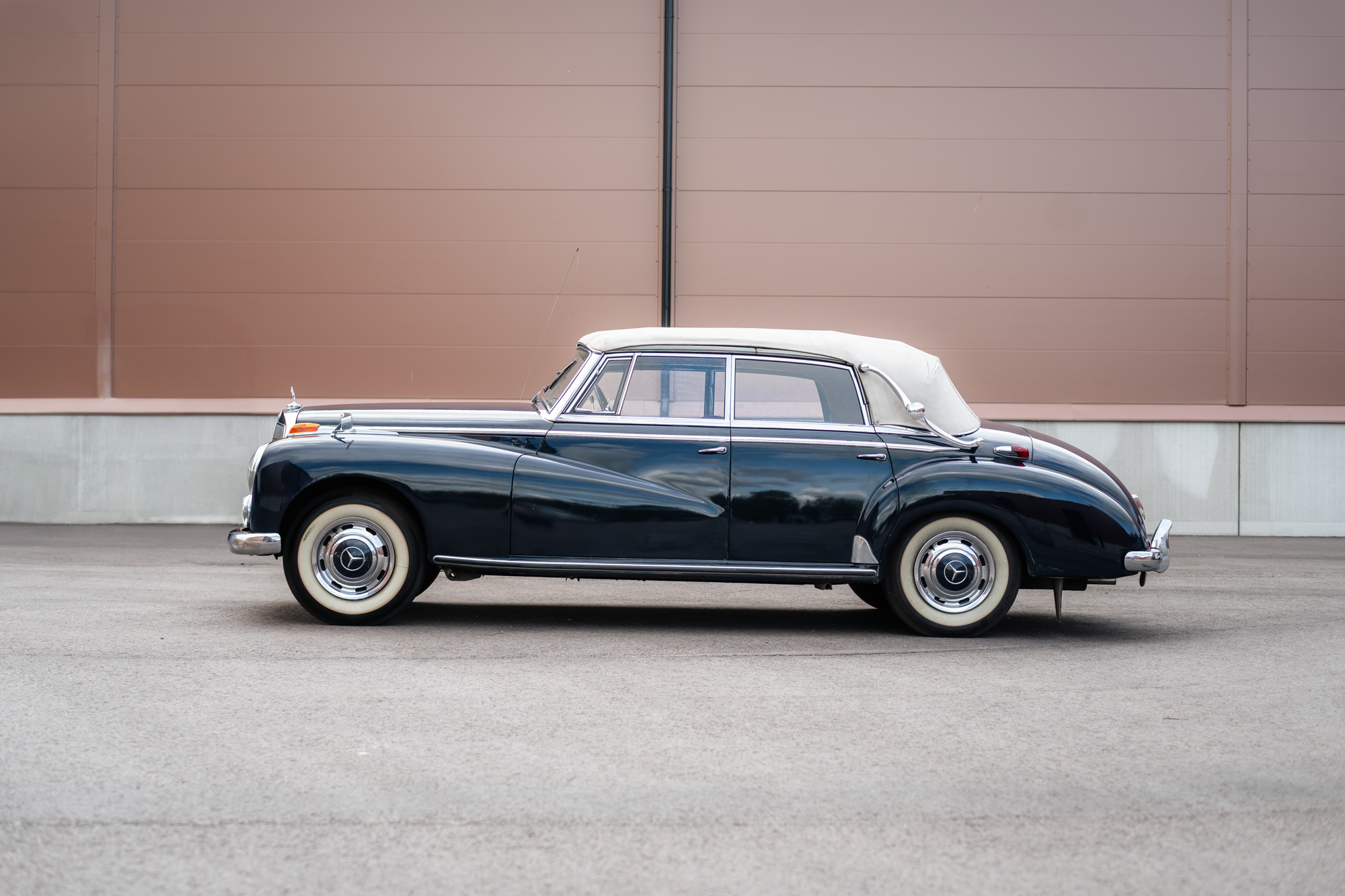 1951 Mercedes-Benz (W186) 300C Cabriolet 'Adenauer' for sale by auction ...