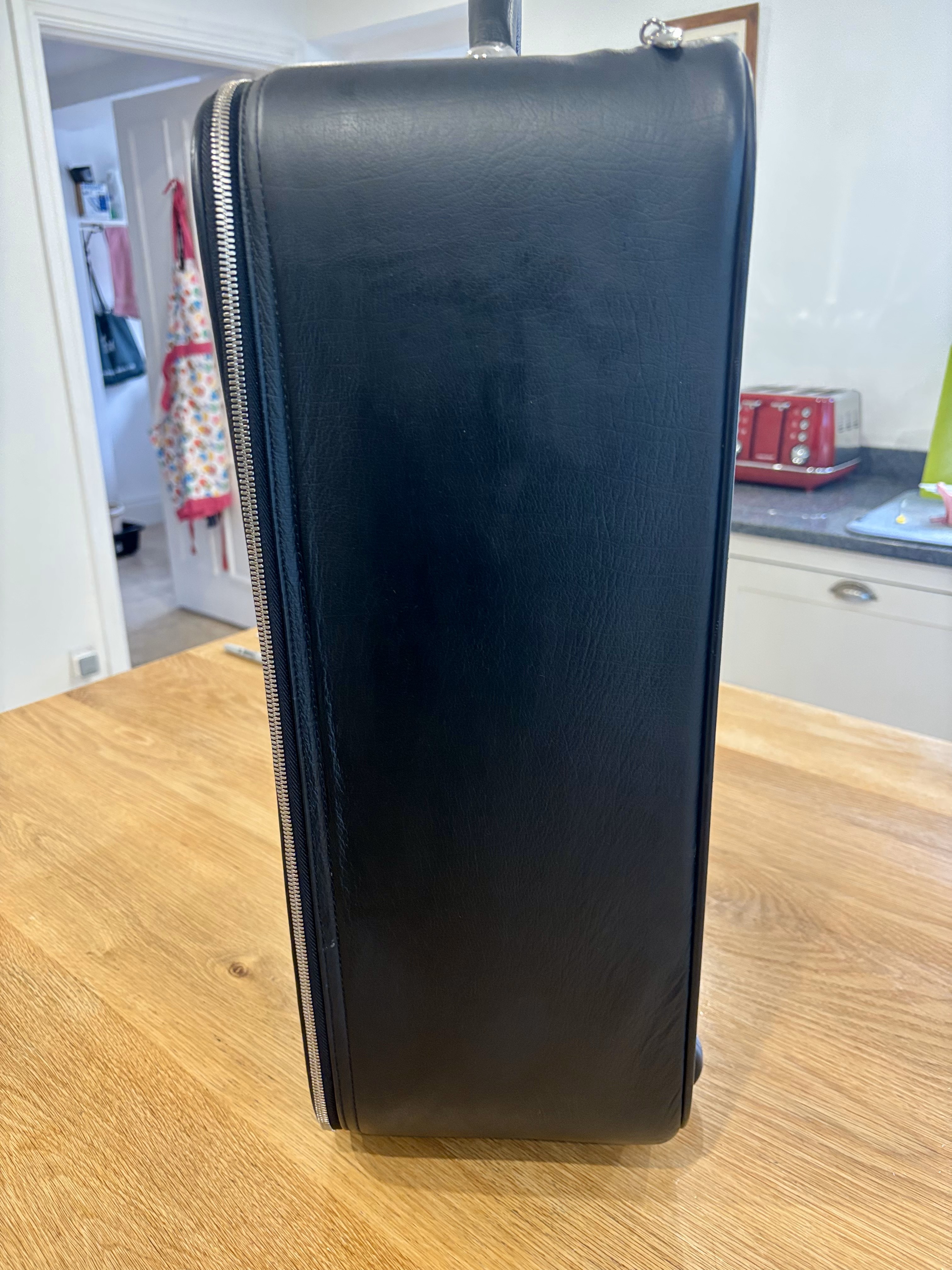 Maserati Quattroporte Luggage Set for sale by auction in Devon, United ...