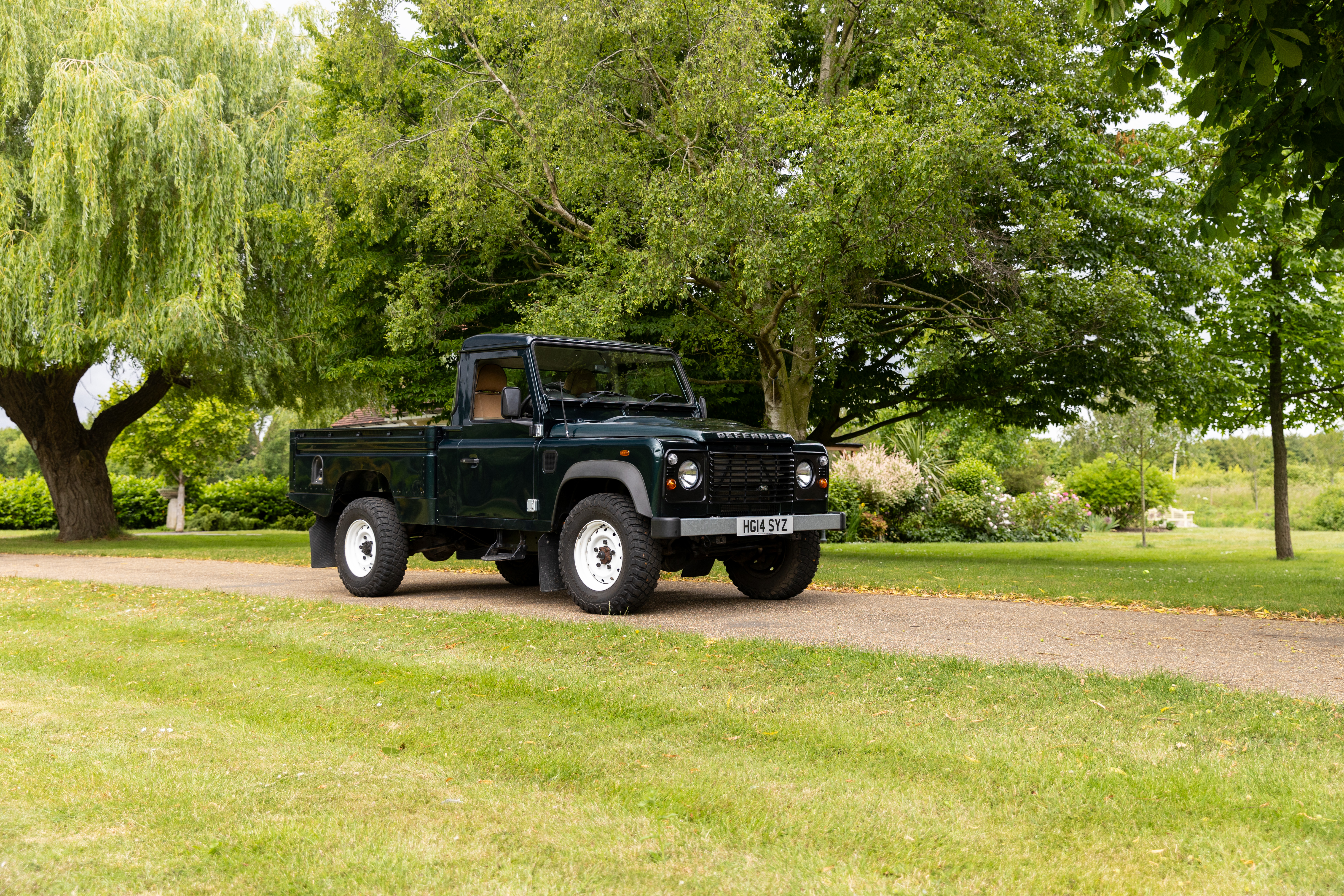 2014 Land Rover Defender 110 'High Capacity Pick Up’ – VAT Q for sale ...