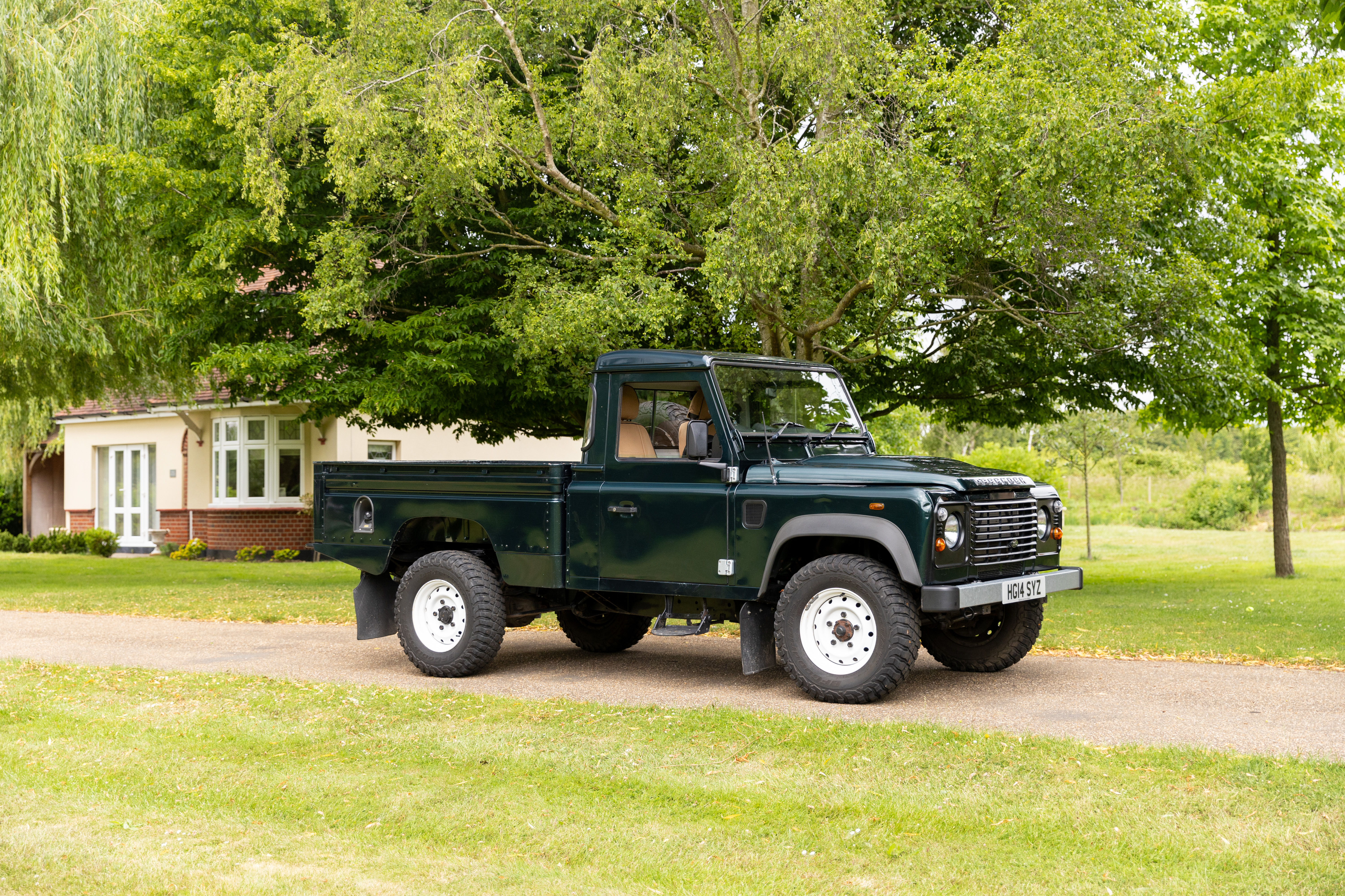 2014 Land Rover Defender 110 'High Capacity Pick Up’ – VAT Q for sale ...