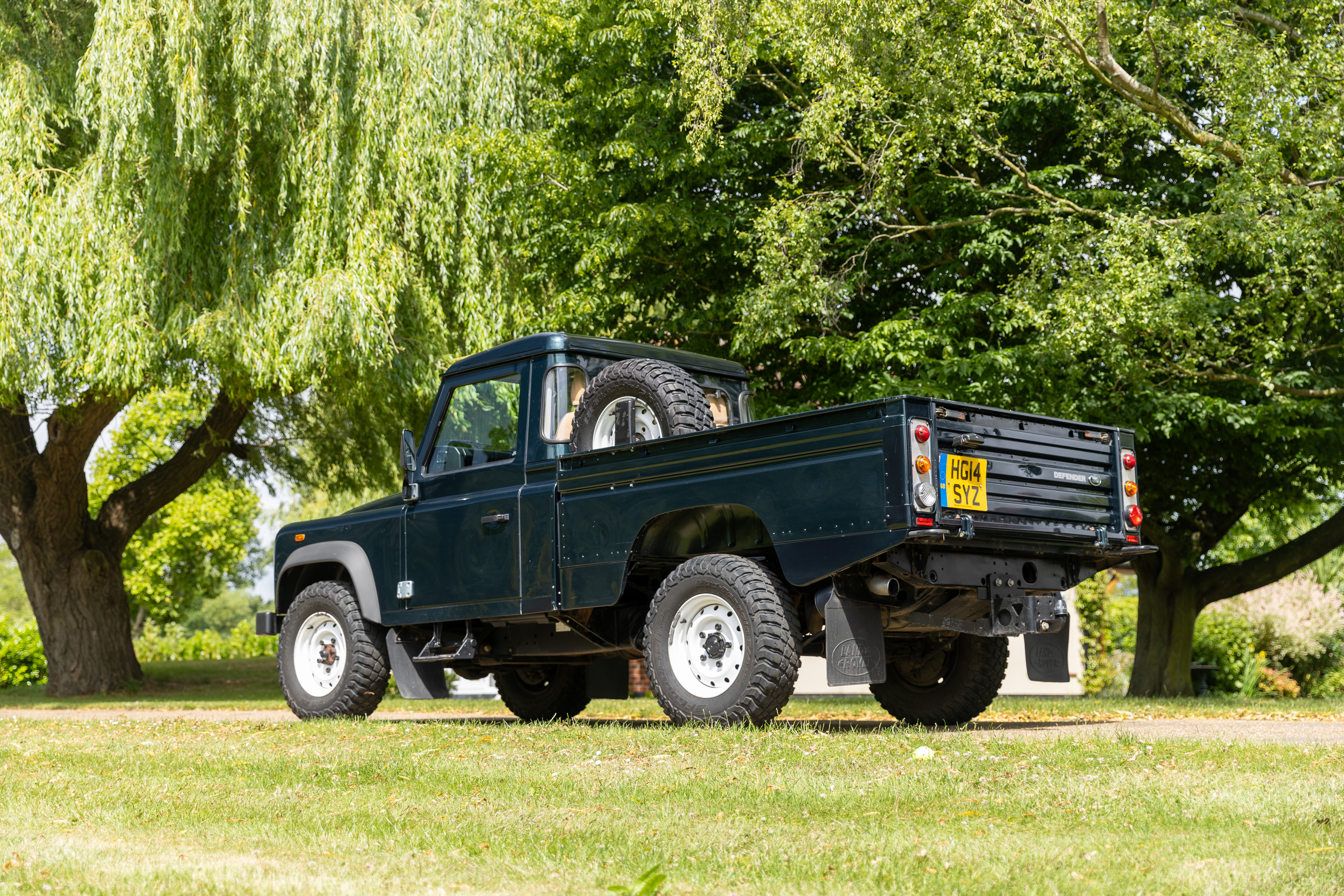 2014 Land Rover Defender 110 'High Capacity Pick Up’ – VAT Q for sale ...