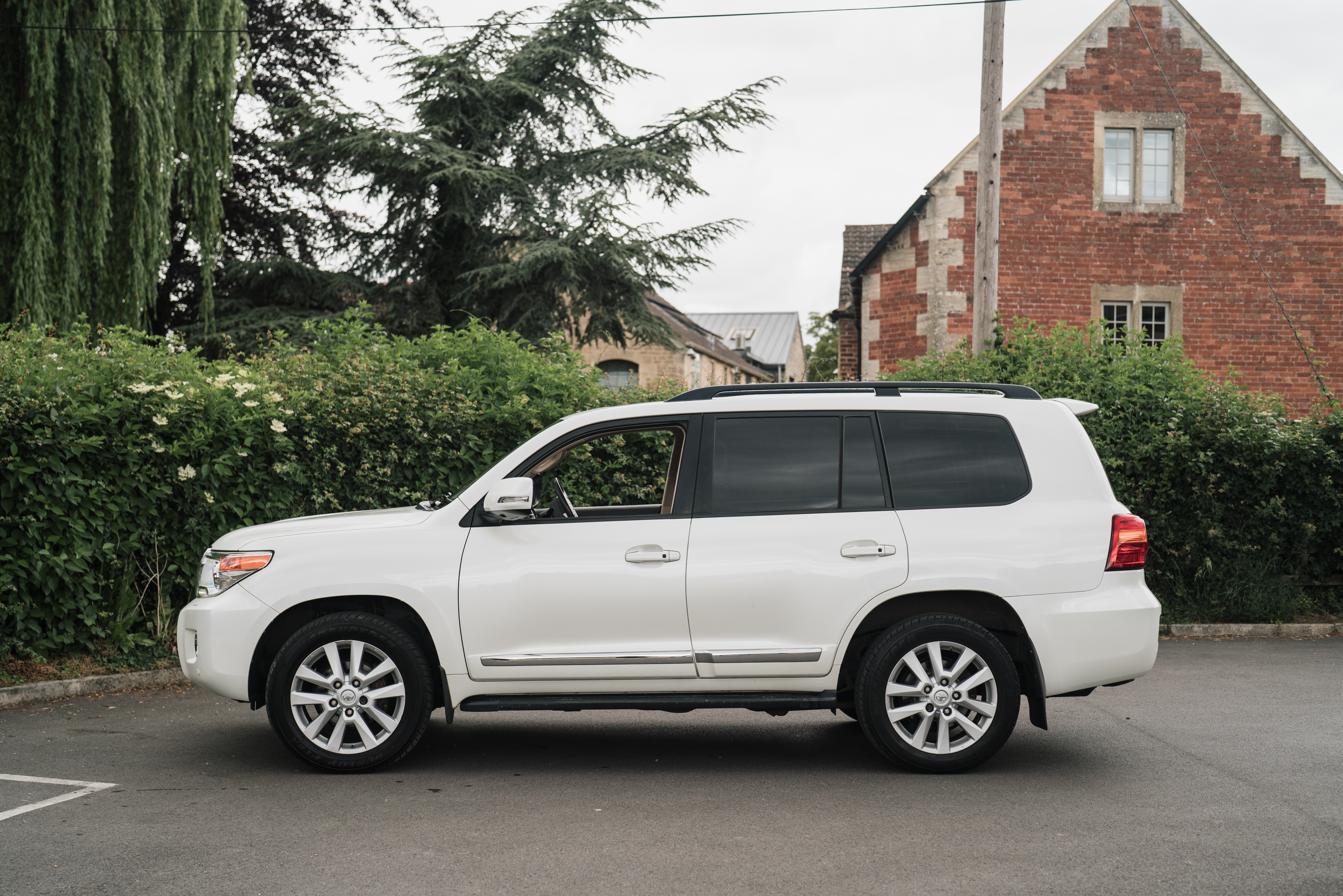 2015 Toyota Land Cruiser Amazon V8 - One Owner for sale by auction in ...