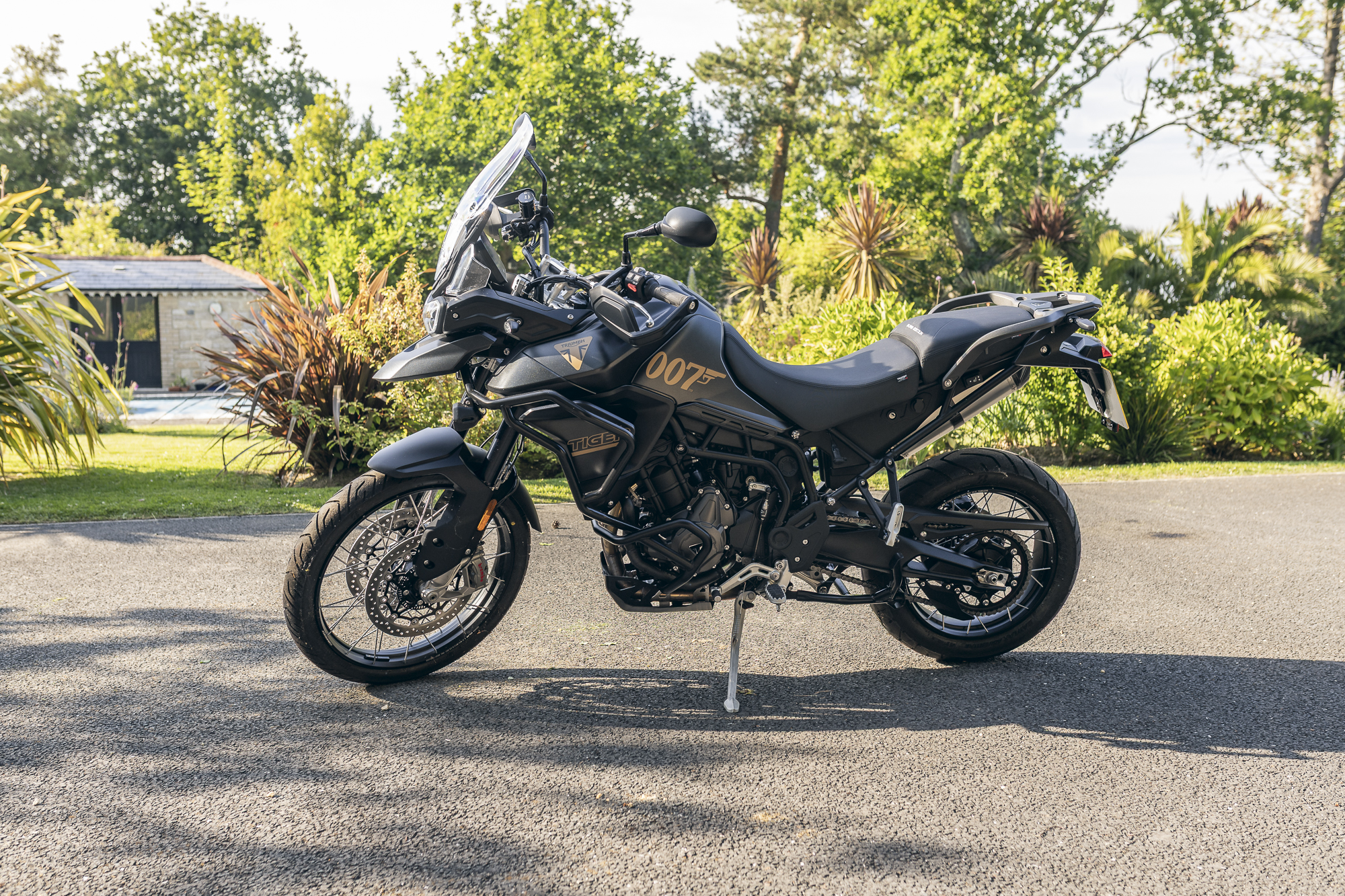 2022 Triumph Tiger 900 - Bond Edition - 454 Miles for sale by auction ...