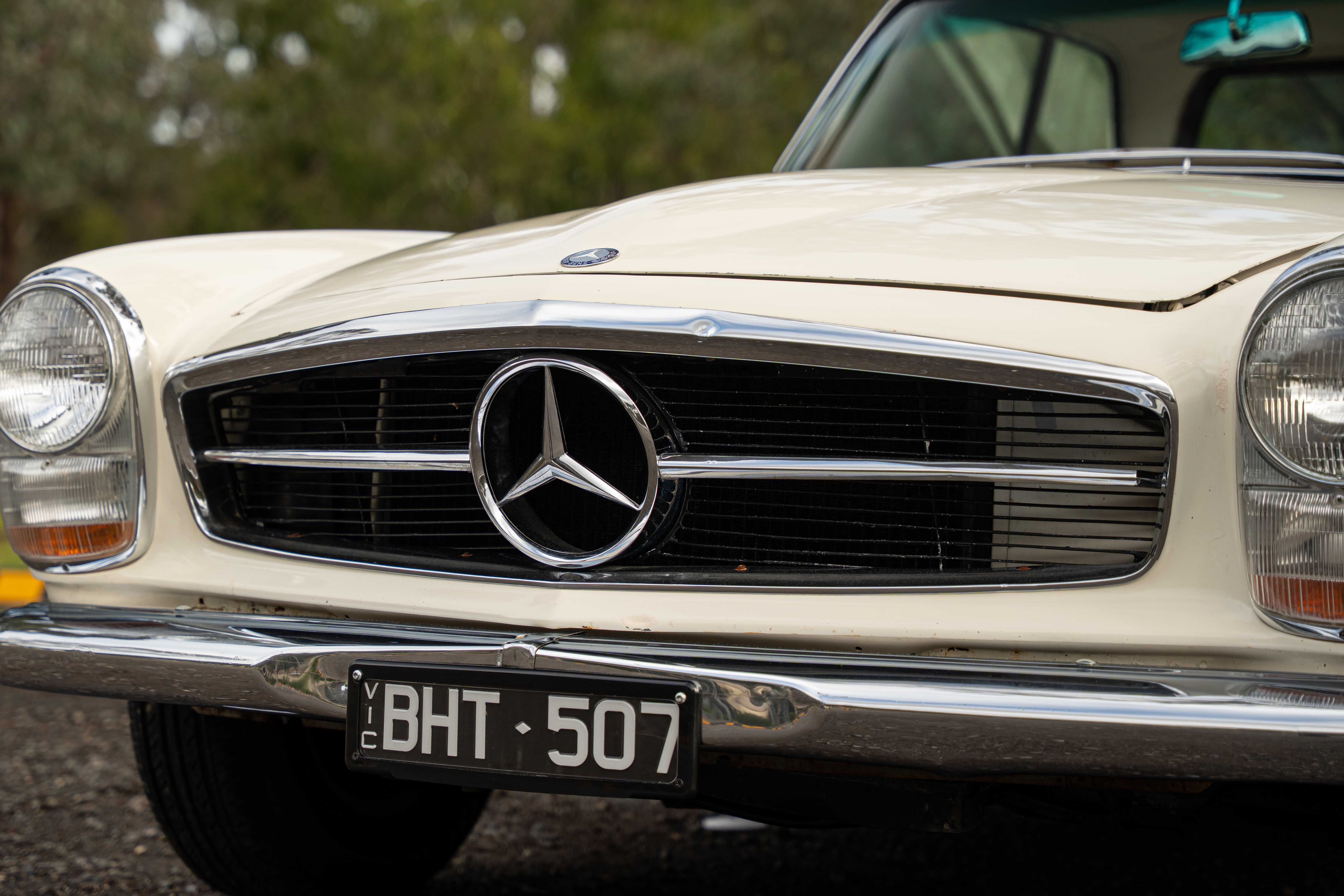 1967 Mercedes-Benz 250 SL Pagoda for sale by auction in North Melbourne ...
