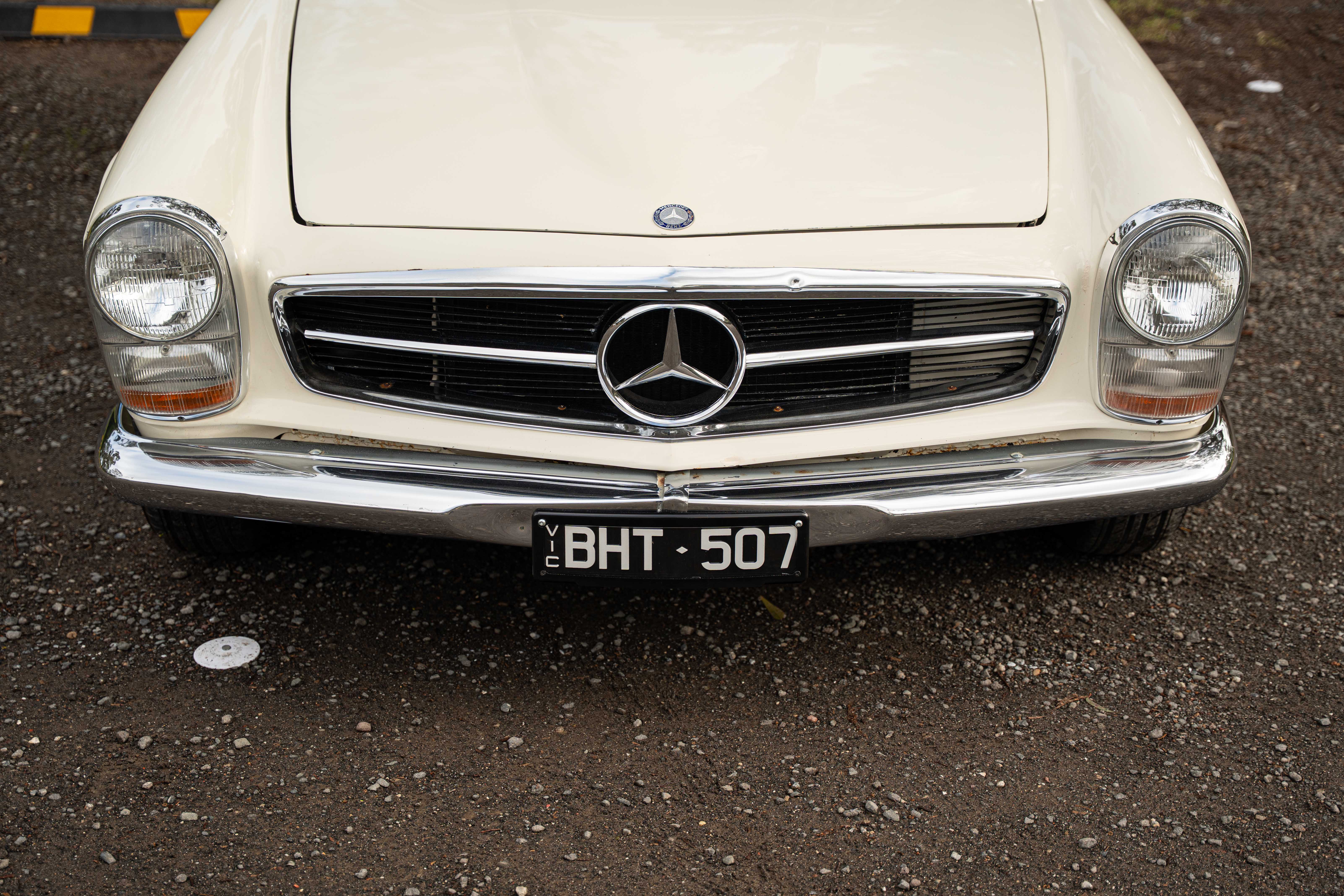 1967 Mercedes-Benz 250 SL Pagoda for sale by auction in North Melbourne ...