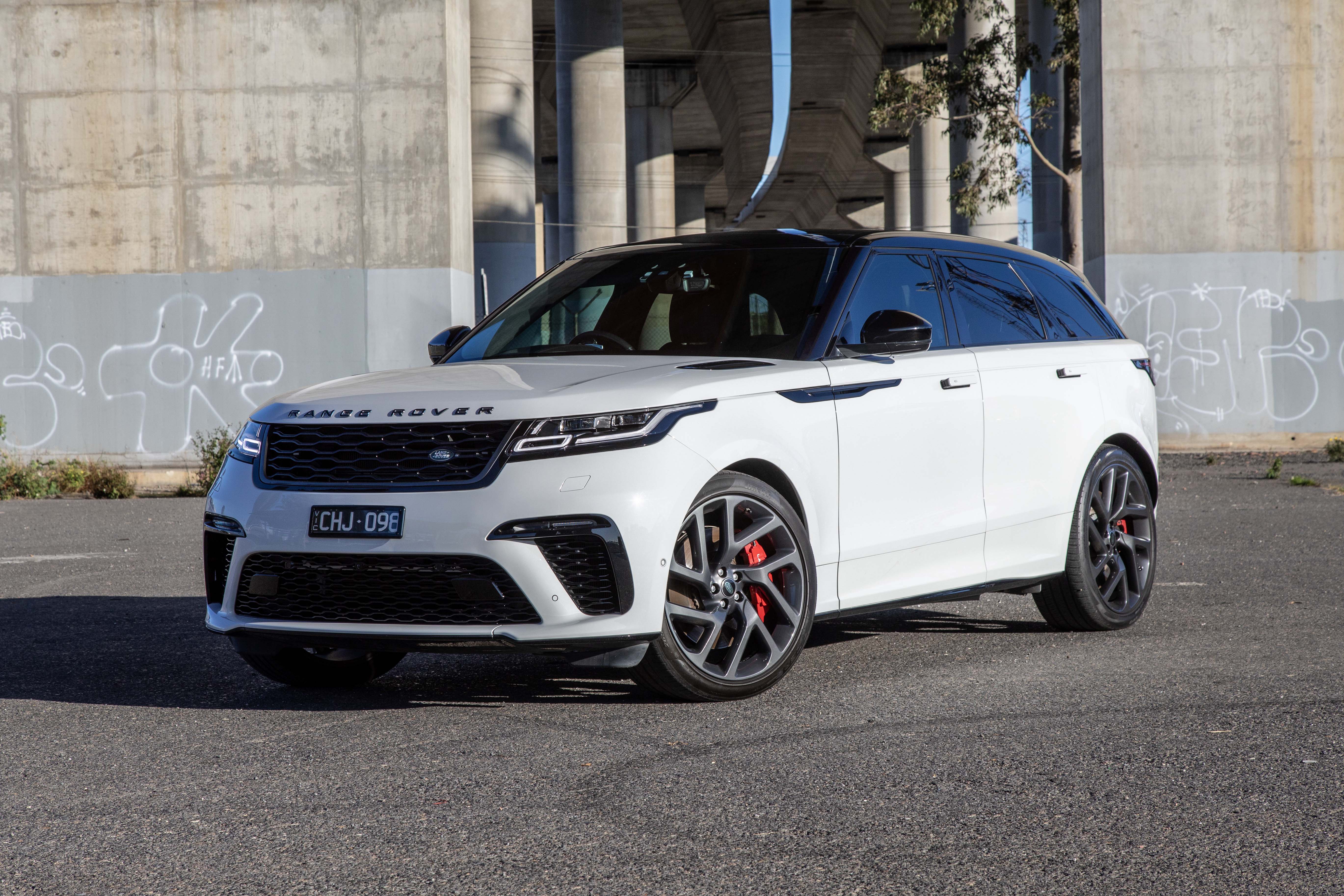 2019 Range Rover Velar SV Autobiography for sale by auction in Brighton ...