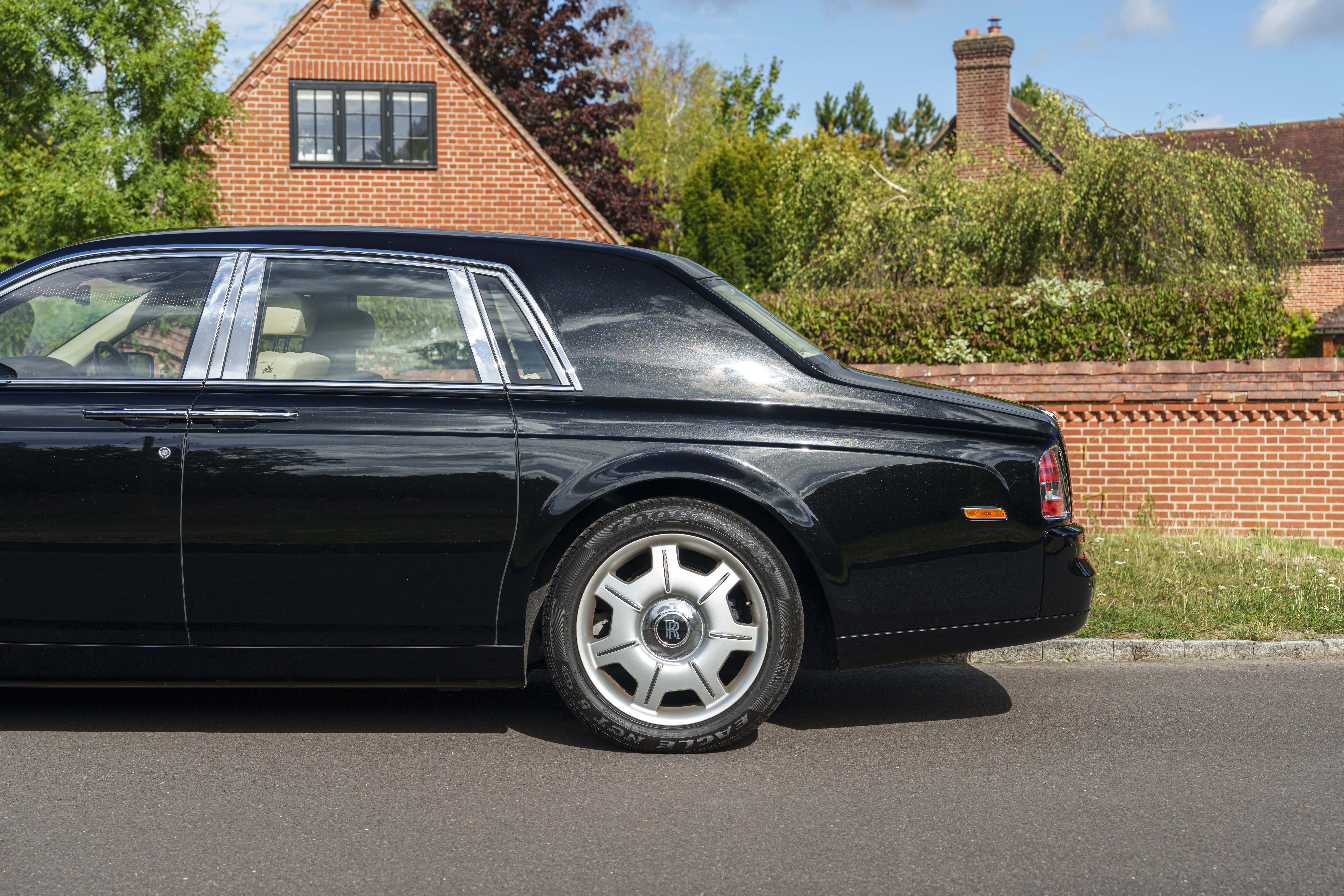 2006 Rolls-Royce Phantom - 9,807 Miles for sale by auction in ...