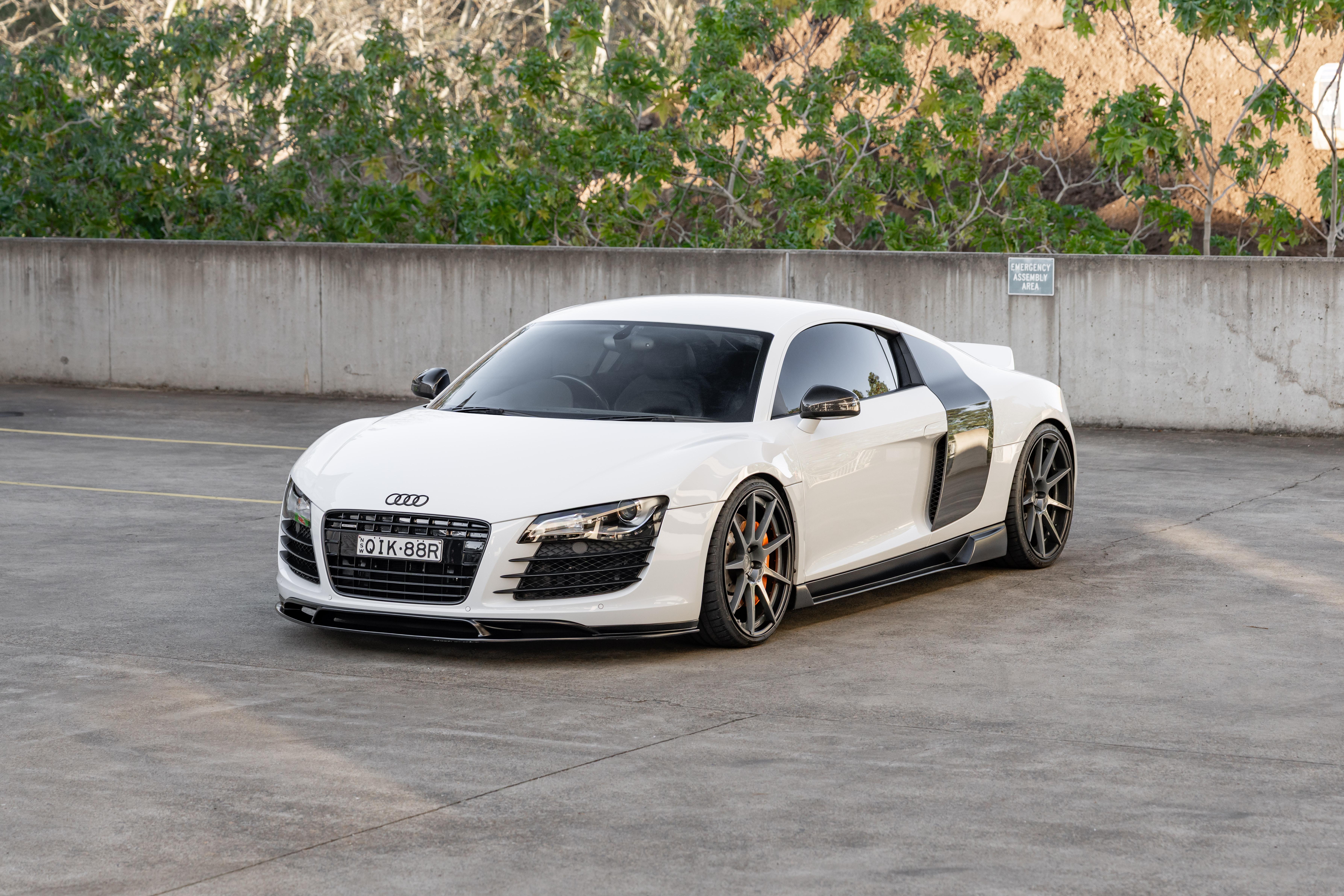 2012 Audi R8 V8 - Supercharged - Manual for sale by auction in ...