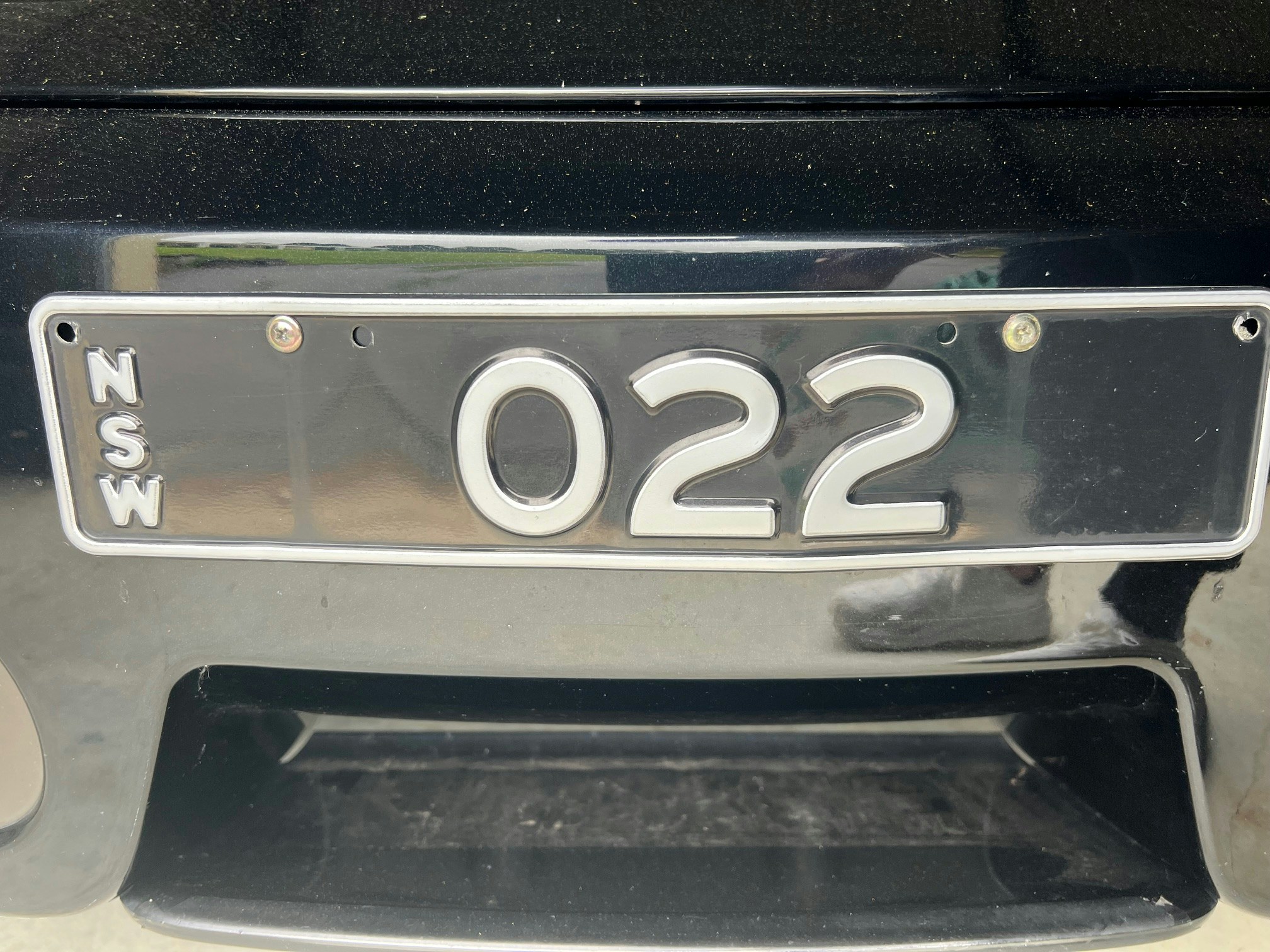 'O22' - New South Wales Custom Plate for sale by auction in NSW, Australia