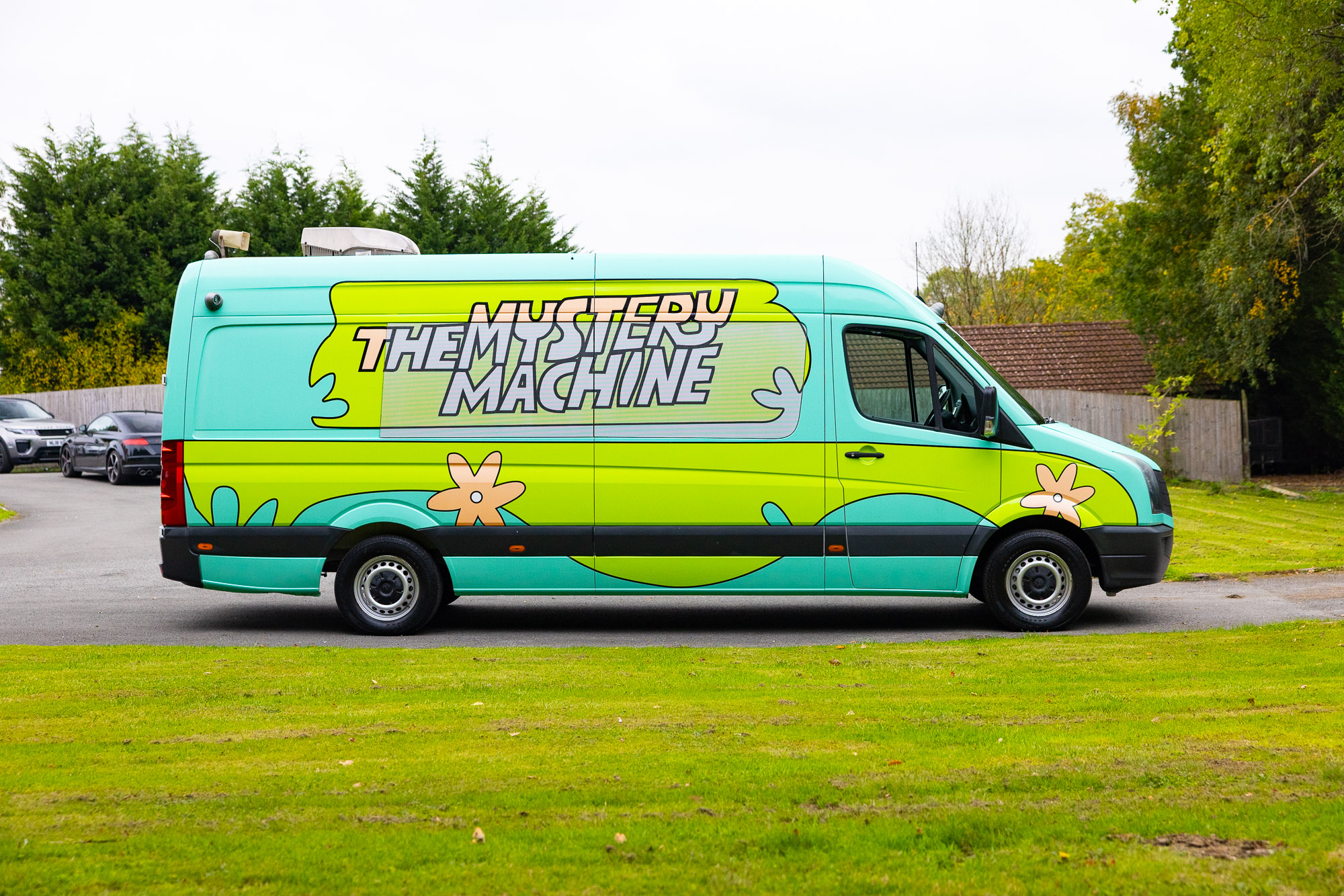 2012 Volkswagen Crafter CR35 LWB Custom - One Direction Tour Bus ...