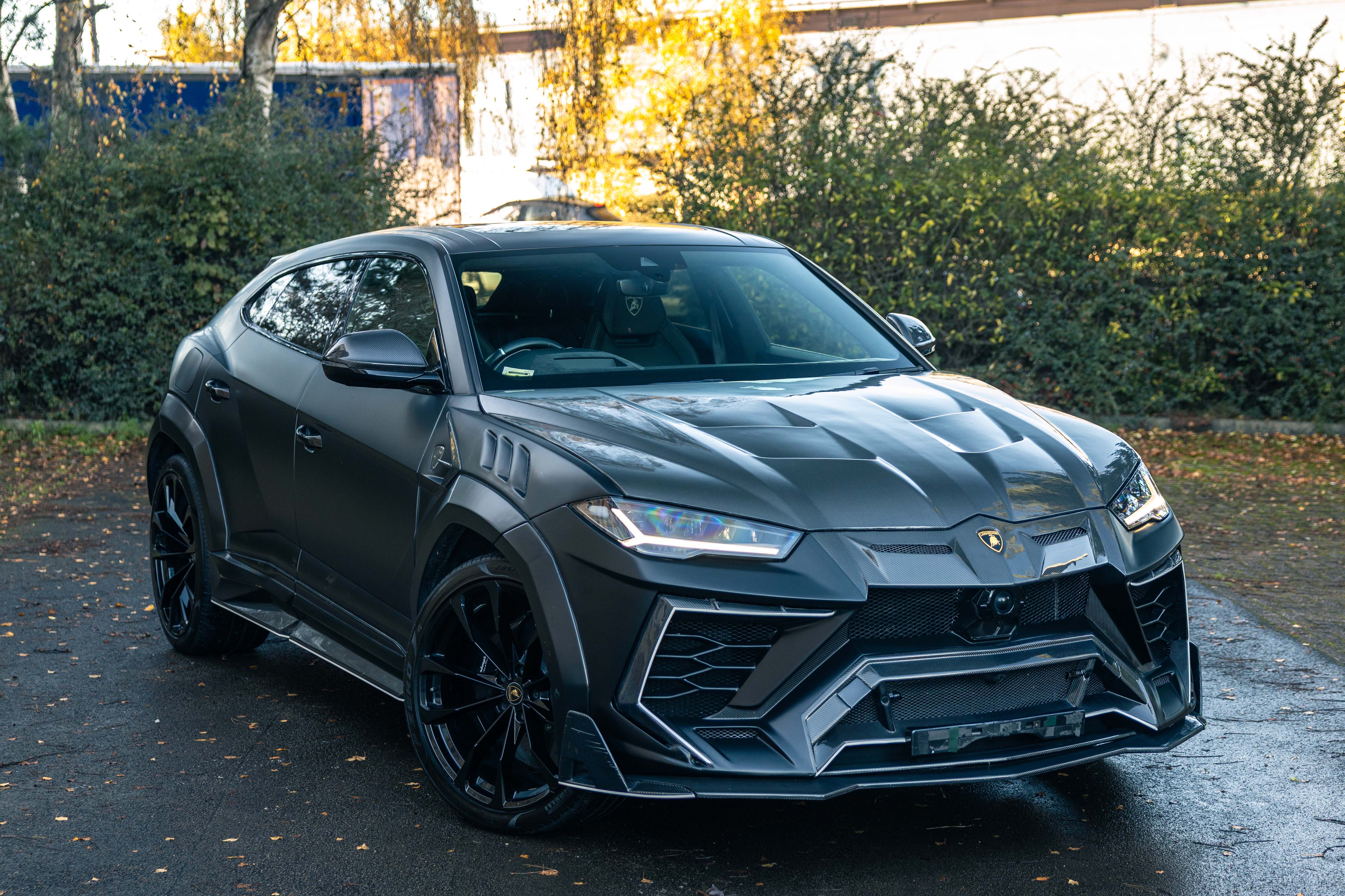 For Sale | 2021 Lamborghini Urus - 6,877 Miles