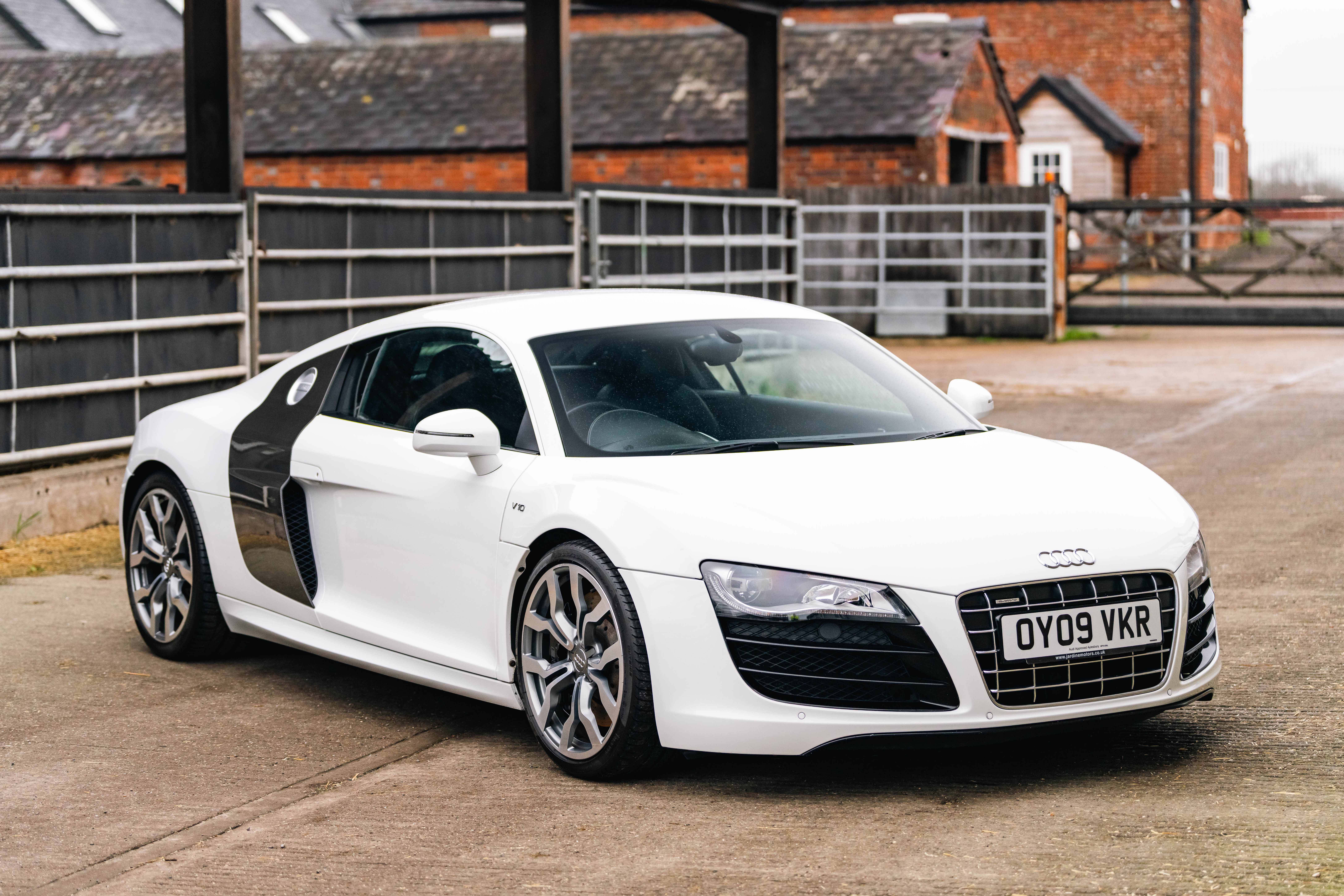 For Sale | 2009 Audi R8 V10 - Manual