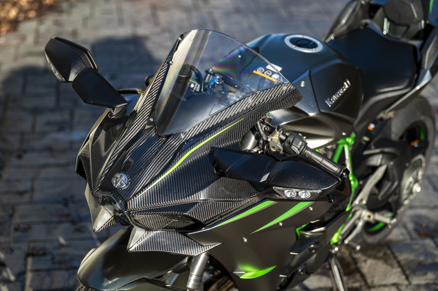 2019 Kawasaki Ninja H2 Carbon - 5 Miles for sale by auction in Swansea ...