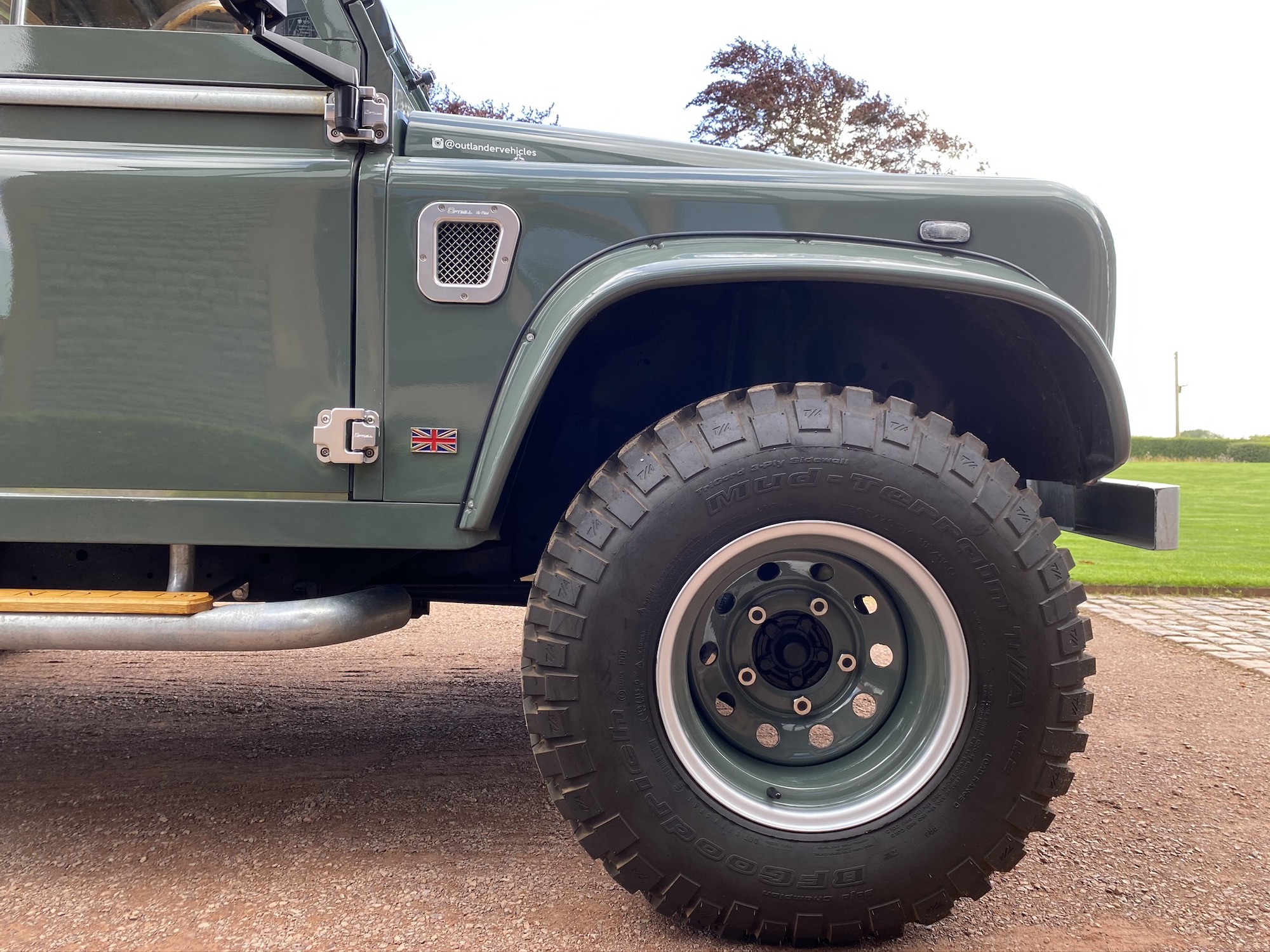 2010 LAND ROVER DEFENDER 90 'OUTLANDER' for sale by auction in Cardiff ...