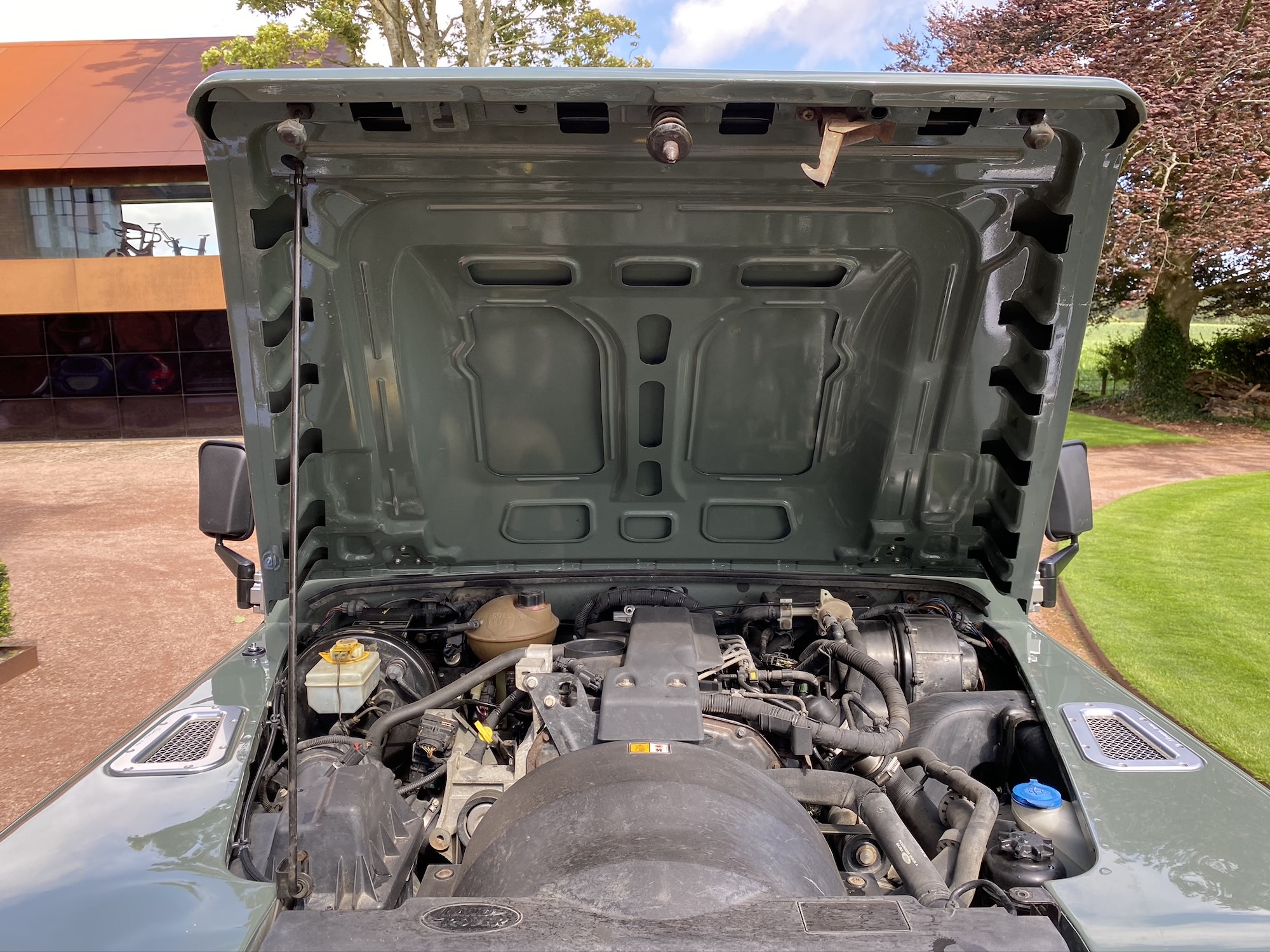 2010 LAND ROVER DEFENDER 90 'OUTLANDER' for sale by auction in Cardiff ...