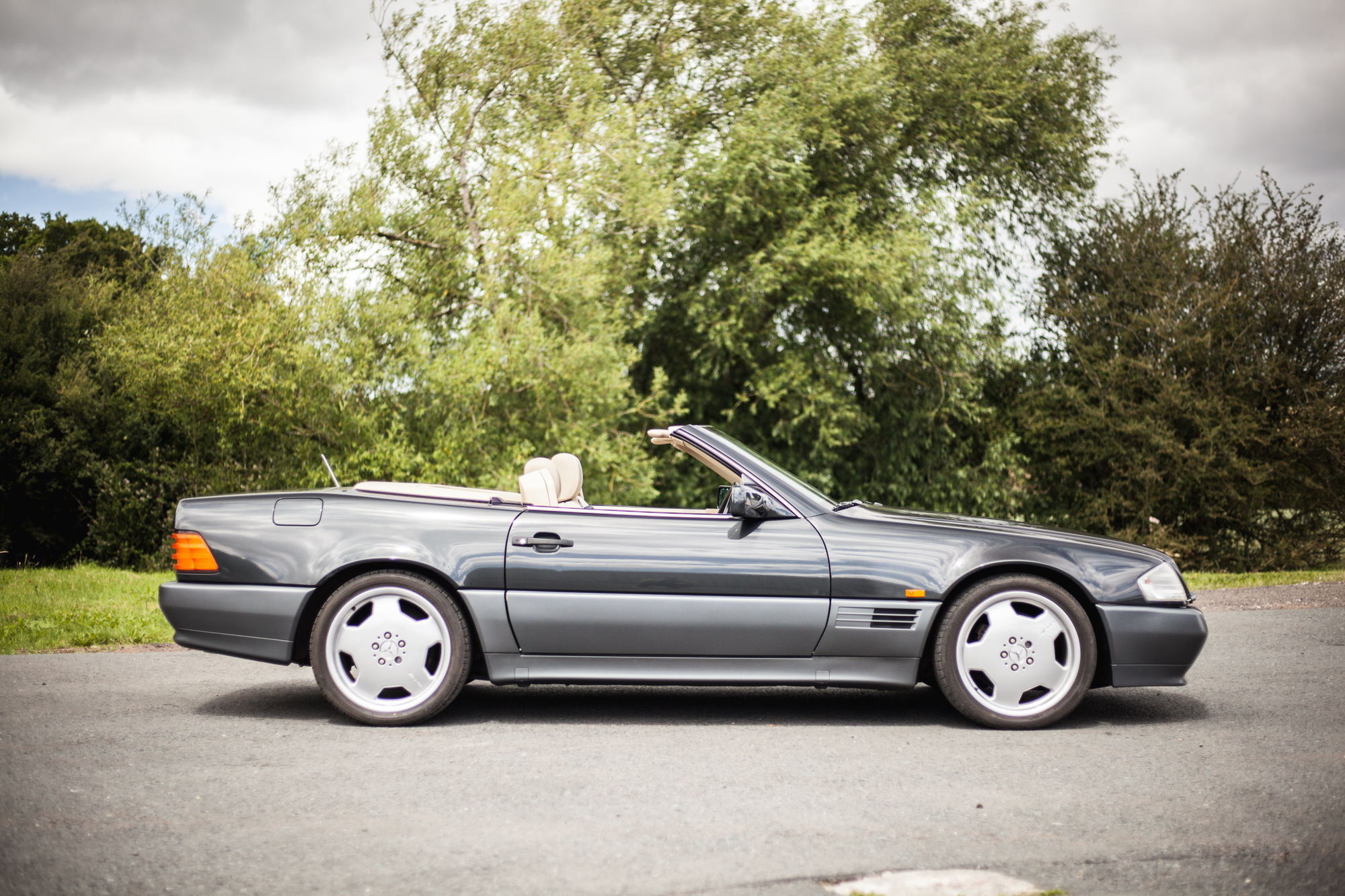 1990 MERCEDES-BENZ (R129) 500SL for sale by auction in Hereford, United ...