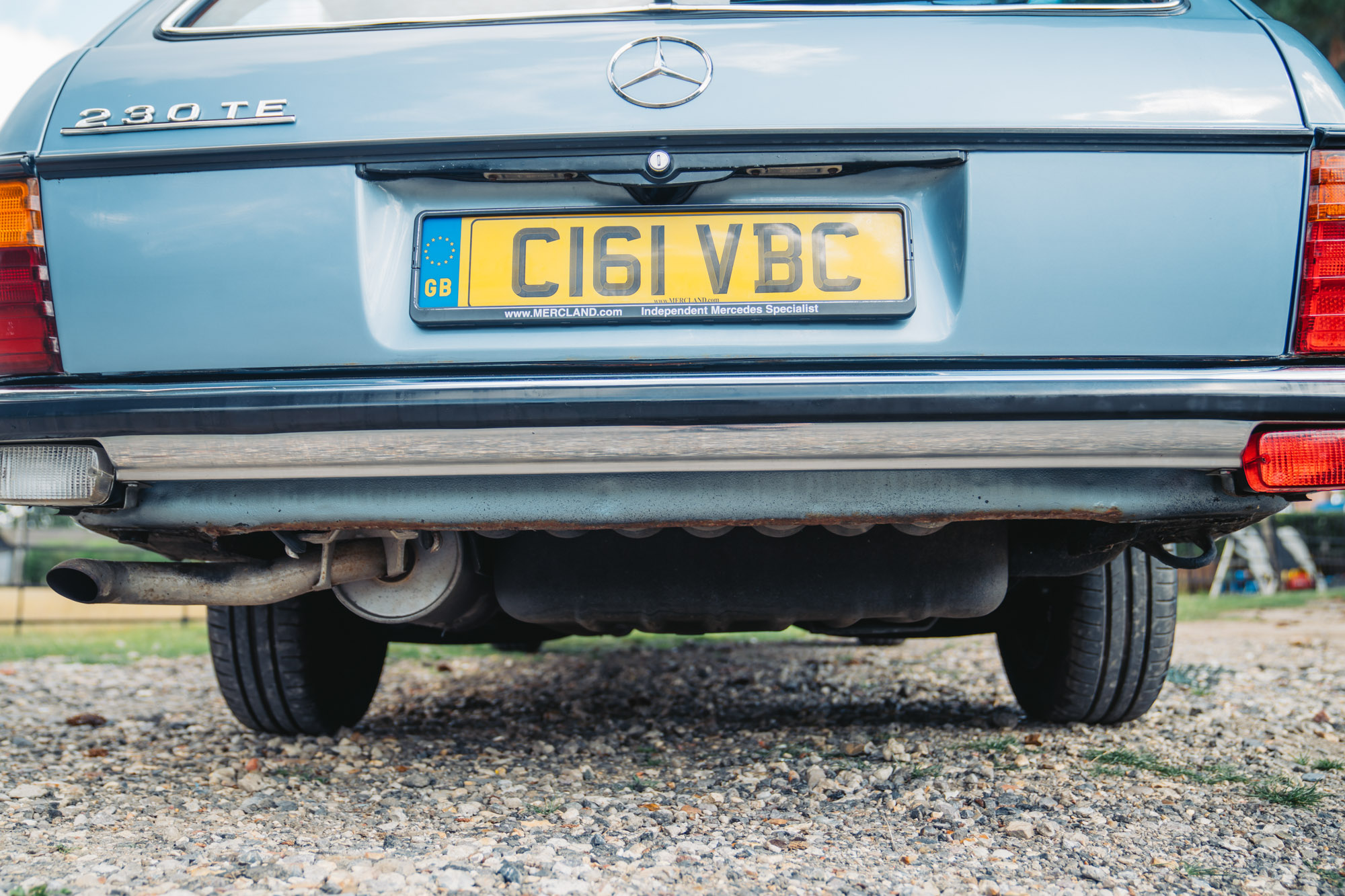 1986 MERCEDES-BENZ 230TE (W123) for sale by auction in Reading, United ...