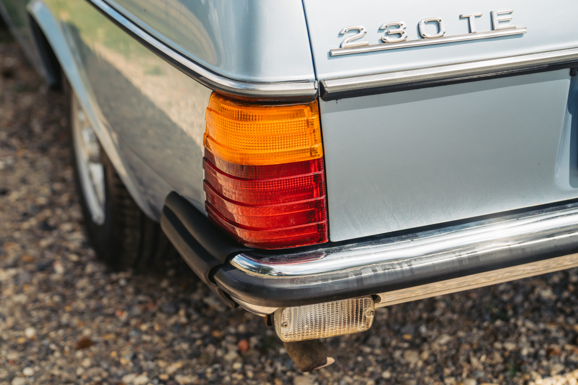 1986 MERCEDES-BENZ 230TE (W123) for sale by auction in Reading, United ...