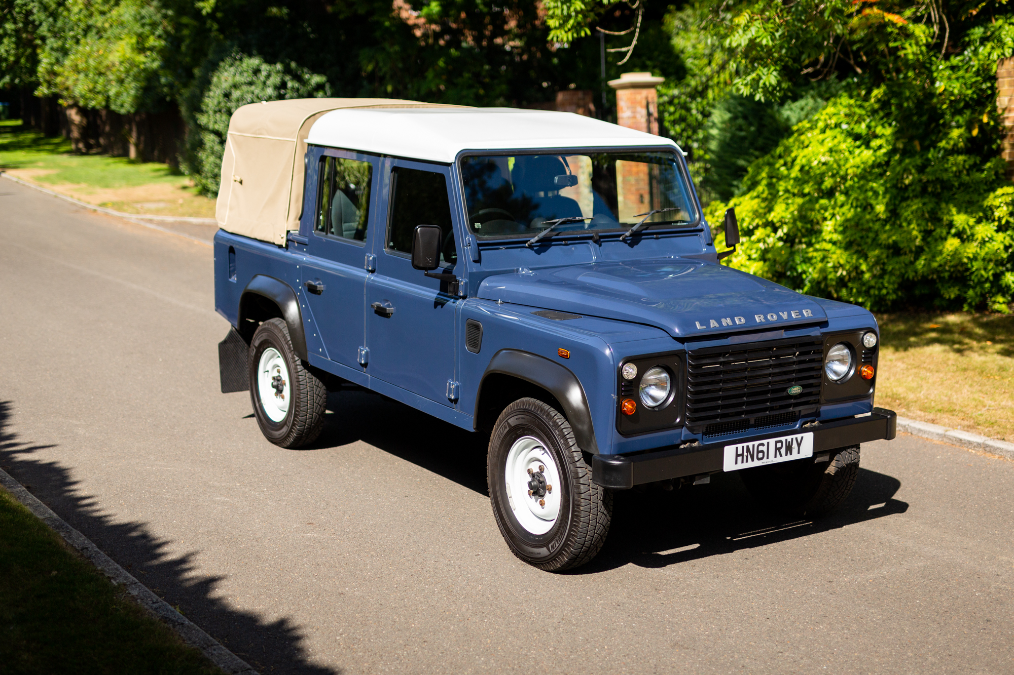 2011 LAND ROVER DEFENDER 110 DOUBLE CAB for sale by auction in ...