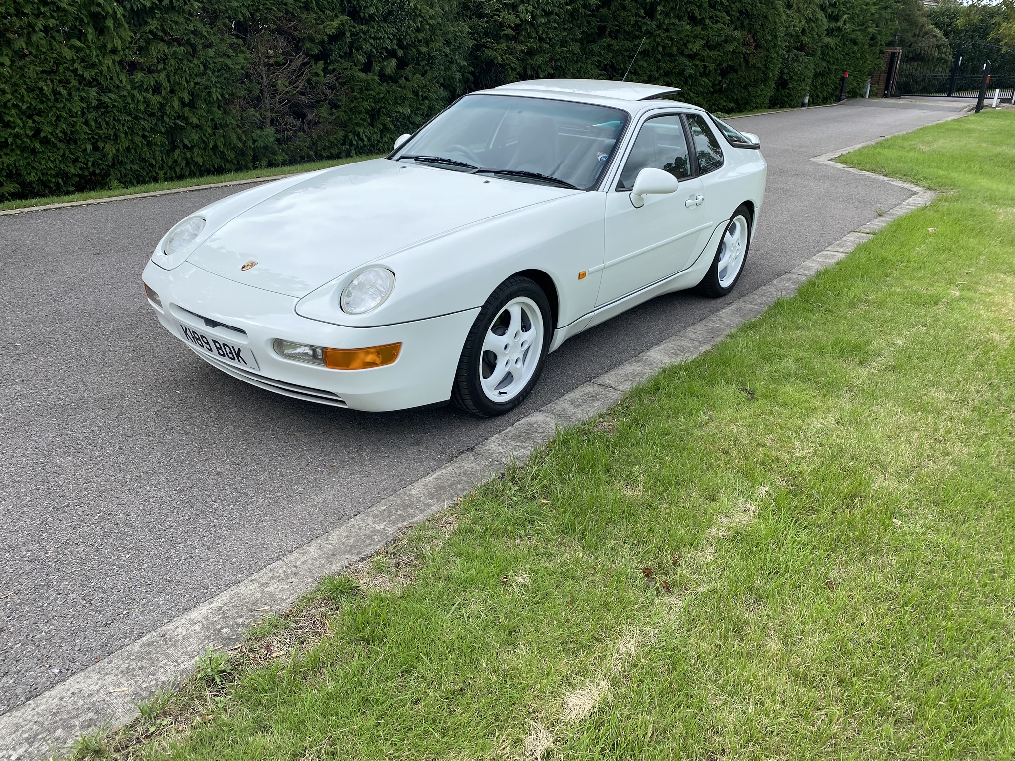 1992 PORSCHE 968 COUPE for sale by auction in West Byfleet, Surrey ...