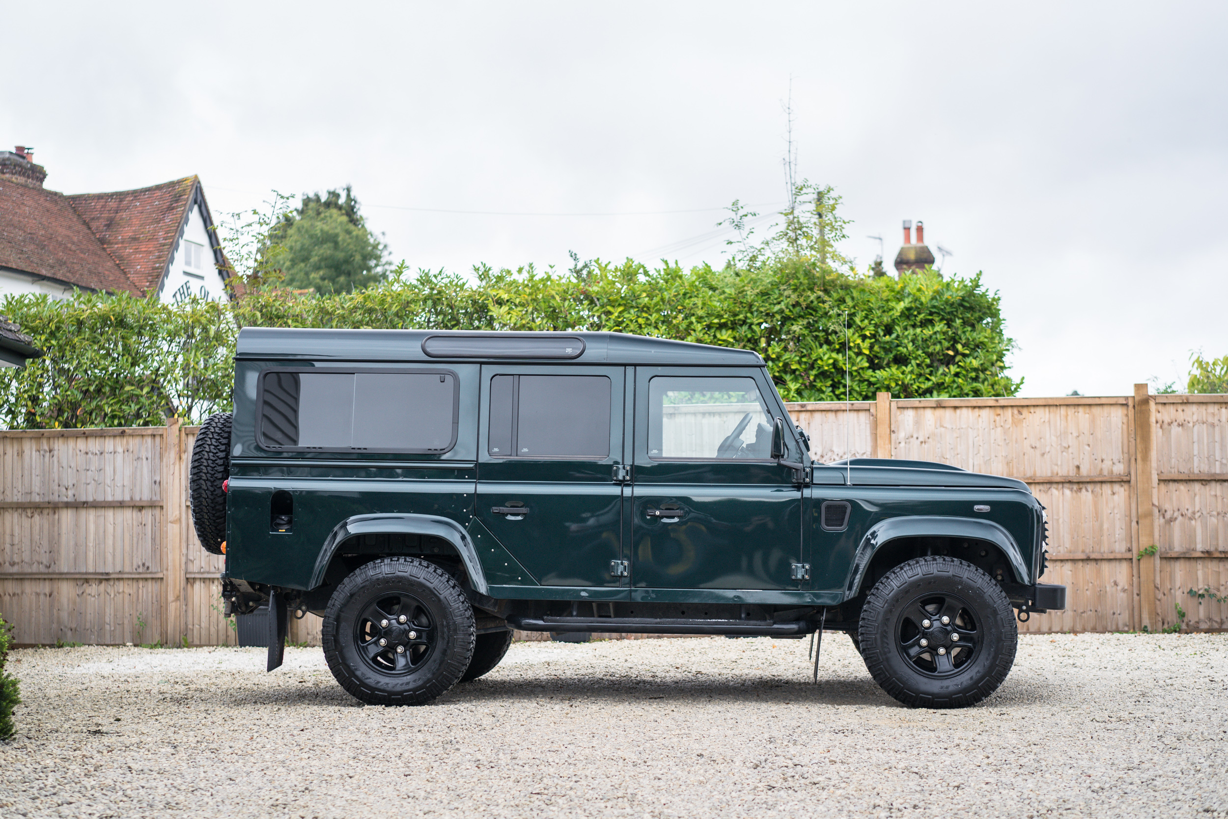2015 LAND ROVER DEFENDER 110 XS for sale by auction in Dorking, Surrey ...