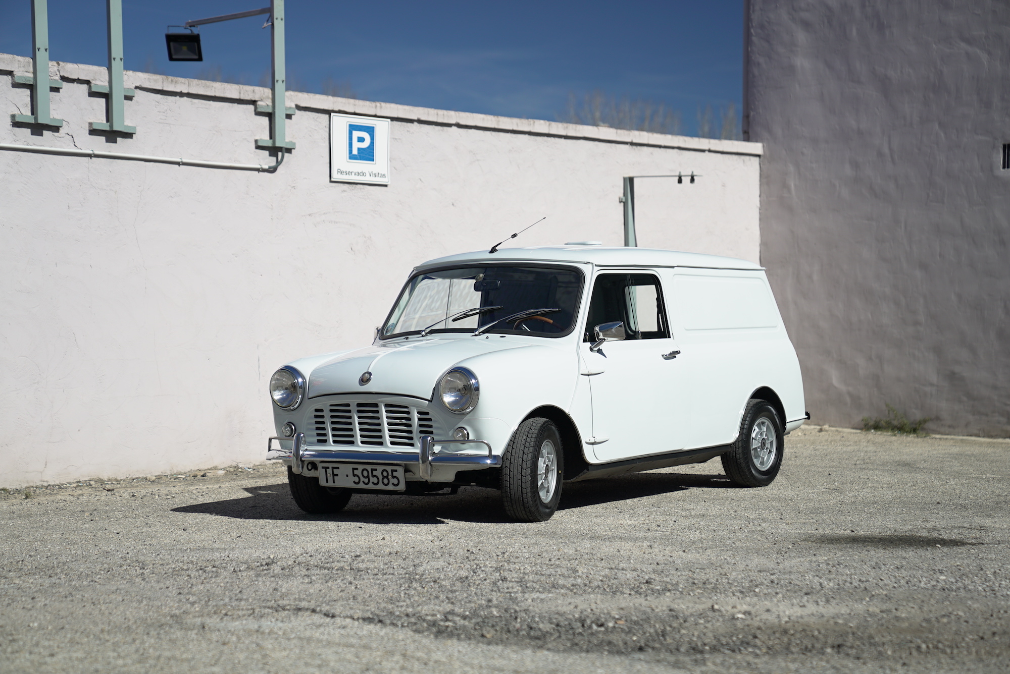 1969 AUSTIN MINI VAN - LHD for sale by auction in El Campello, Alicante ...