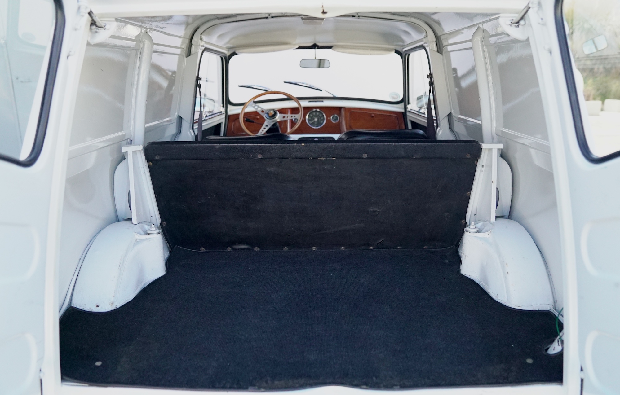 1969 AUSTIN MINI VAN - LHD for sale by auction in El Campello, Alicante ...